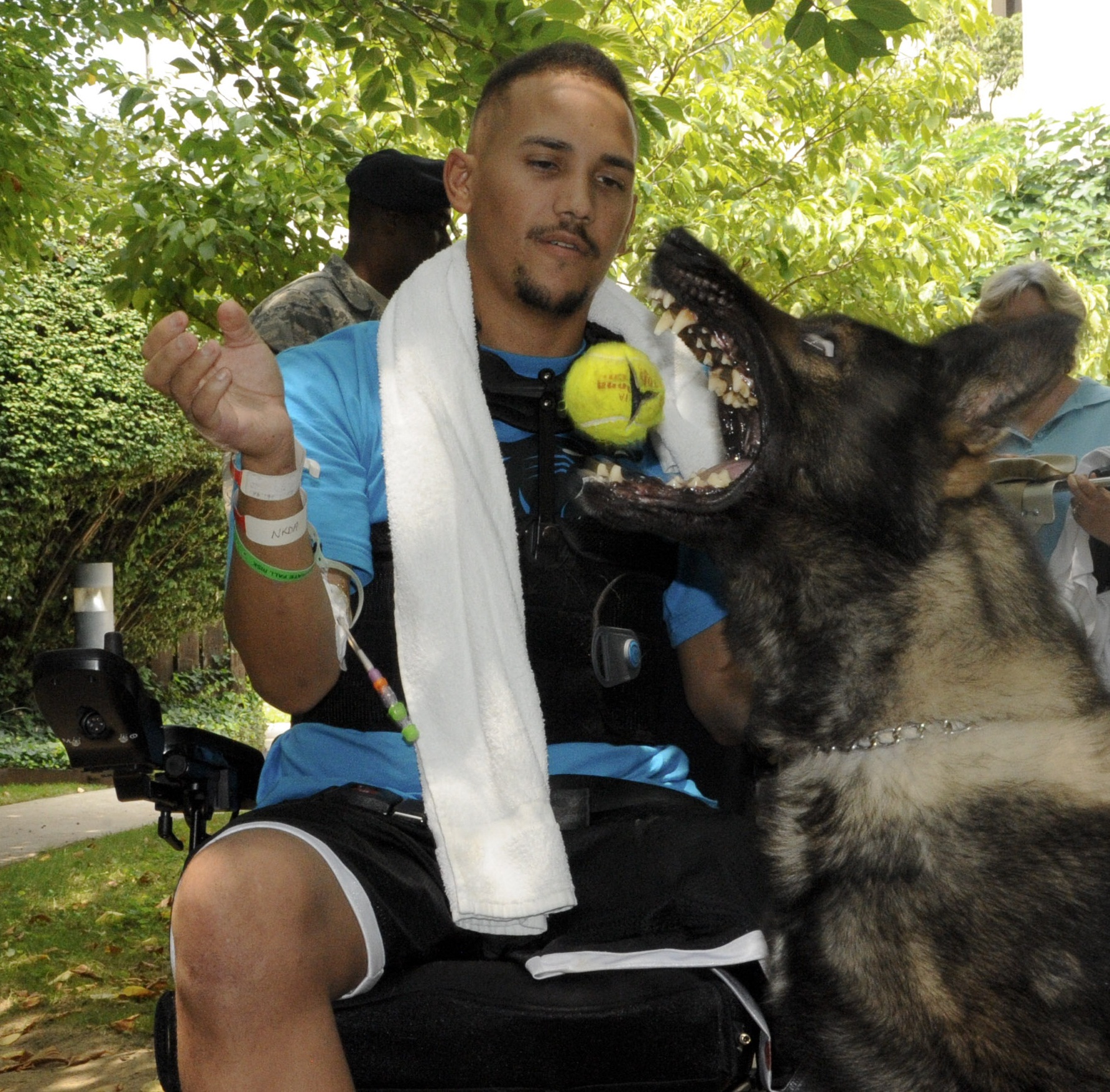 Airman's partner, man's best friend > Air Mobility Command > Article ...
