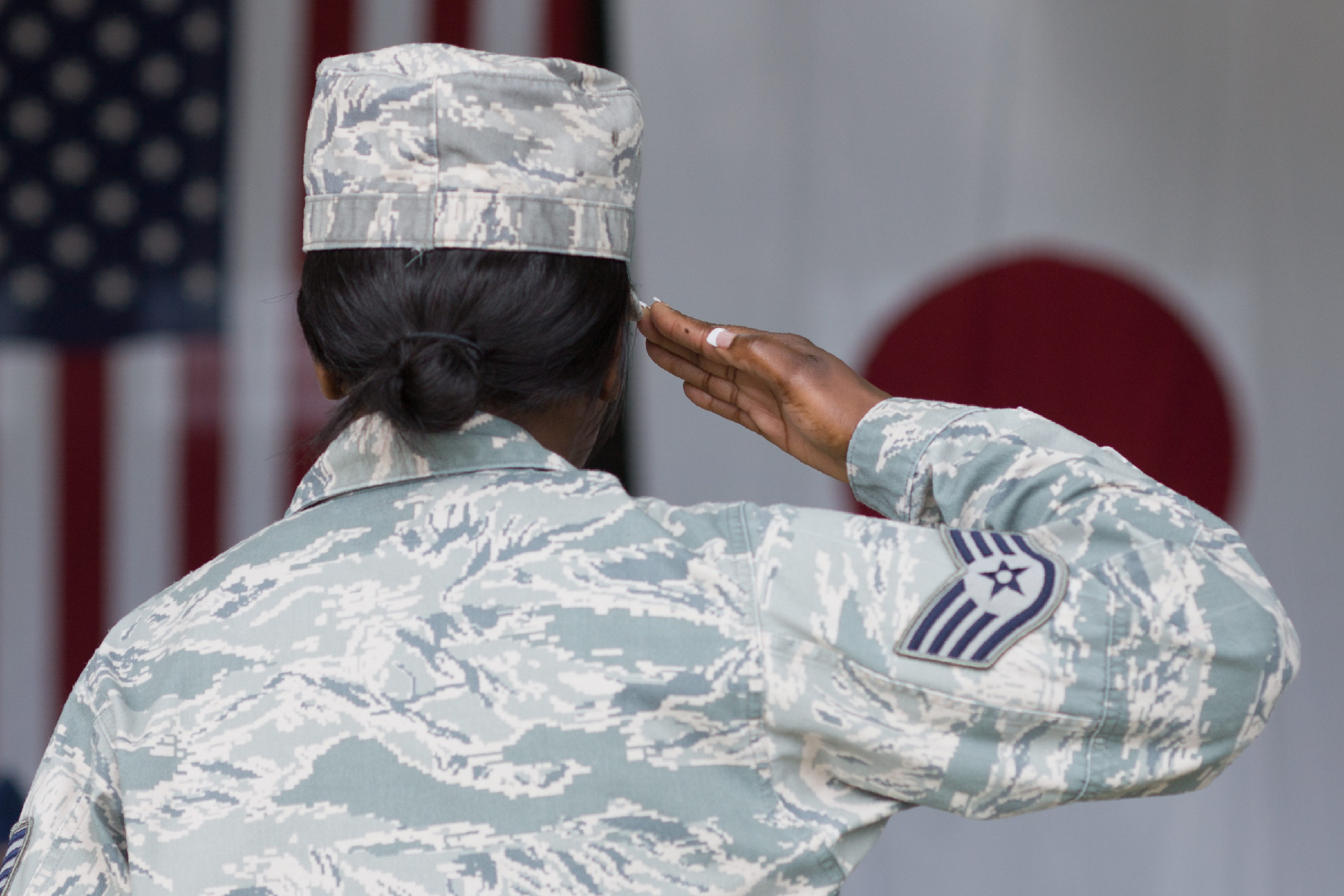 374 AW welcomes new commander