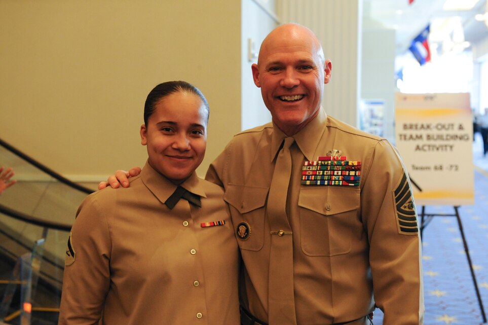 Petty officer reaches for stars > 2nd Marine Logistics Group > Article
