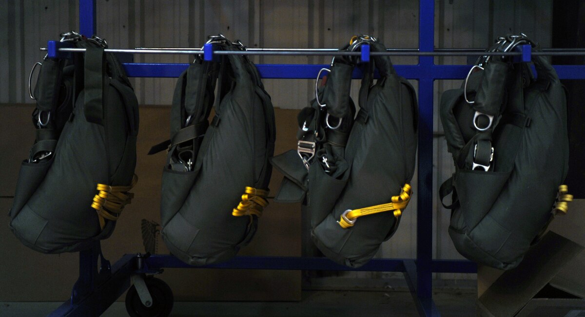 JPADS: A newly-harnessed rescue capability > Nellis Air Force Base > News