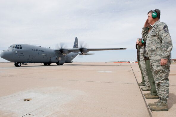 Photos: J-model #16 arrives at Dyess > Dyess Air Force Base > Article ...