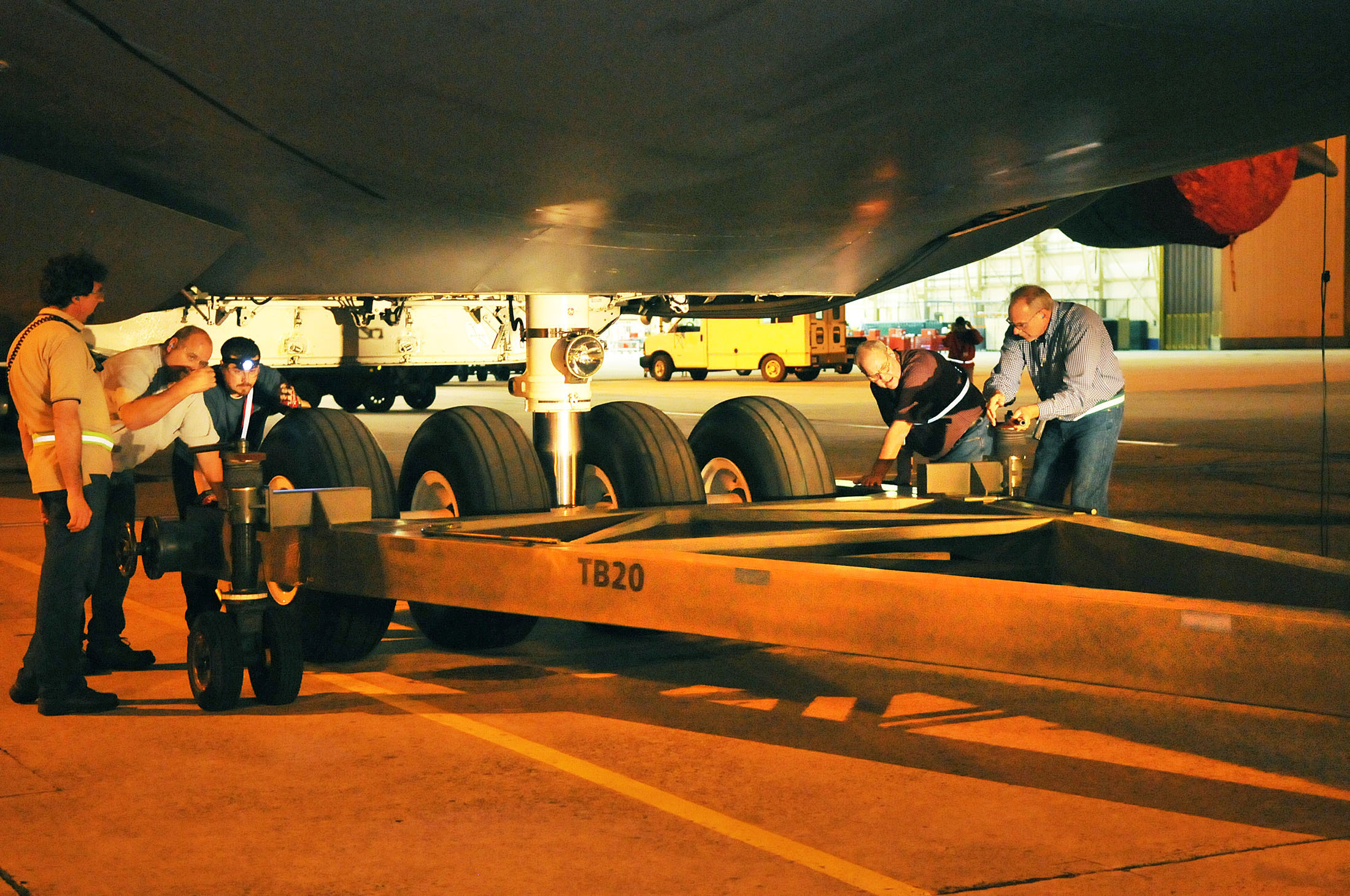 After Dark: C-5 in tow > Robins Air Force Base > Article Display