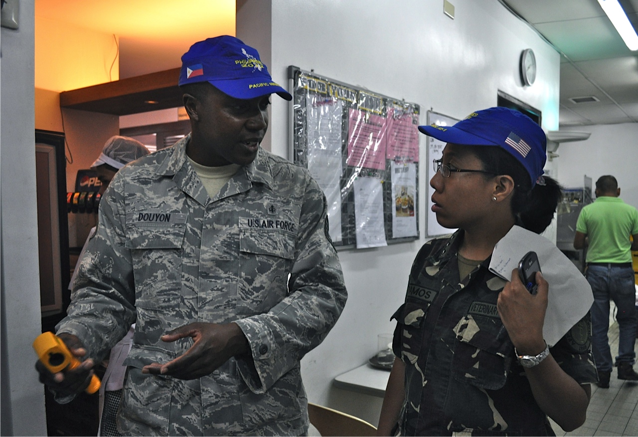 Class is in session during Operation Pacific Angel > Pacific Air Forces ...