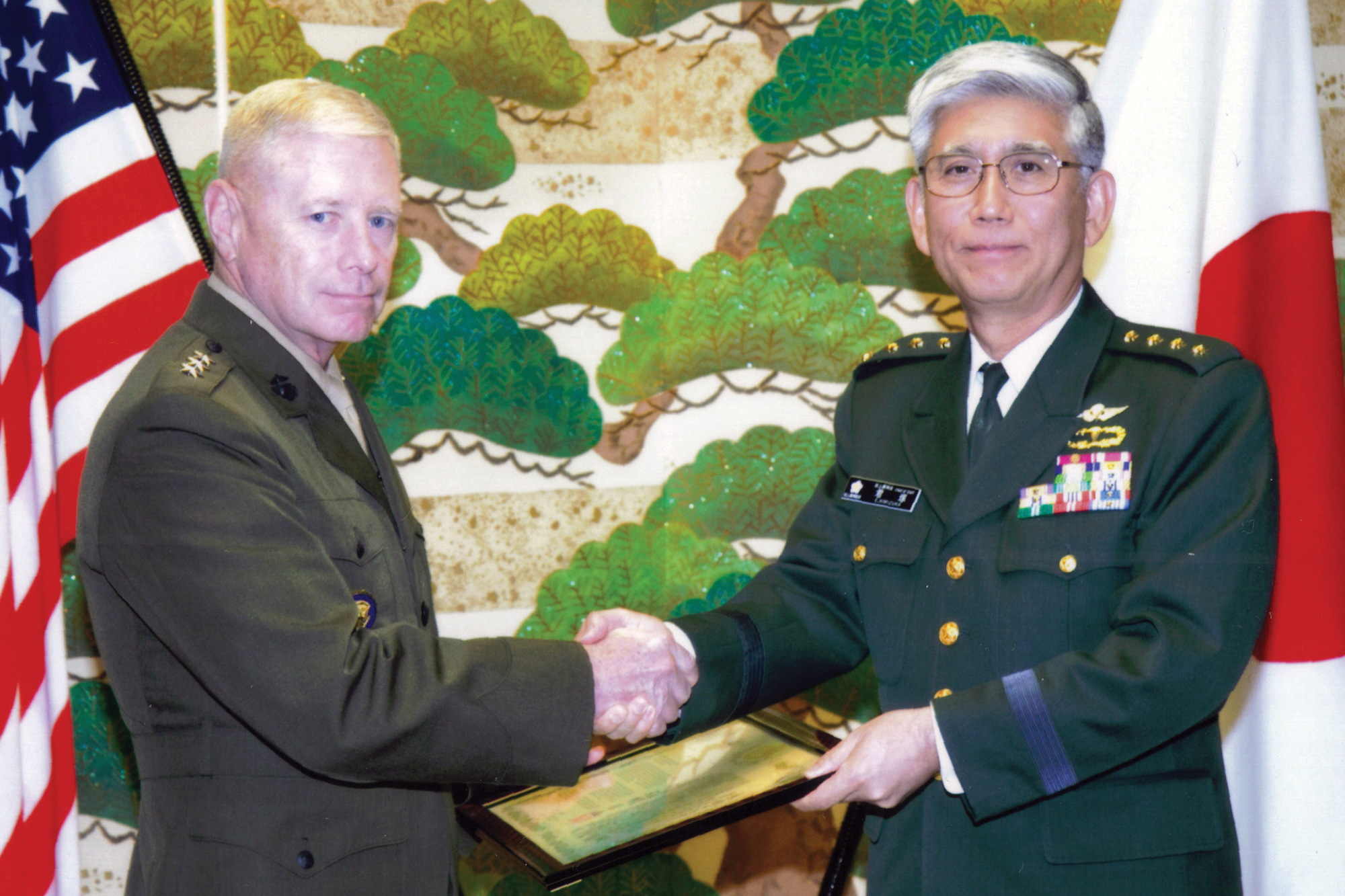 Japanese forces thank Marines, their families, civilian organizations ...