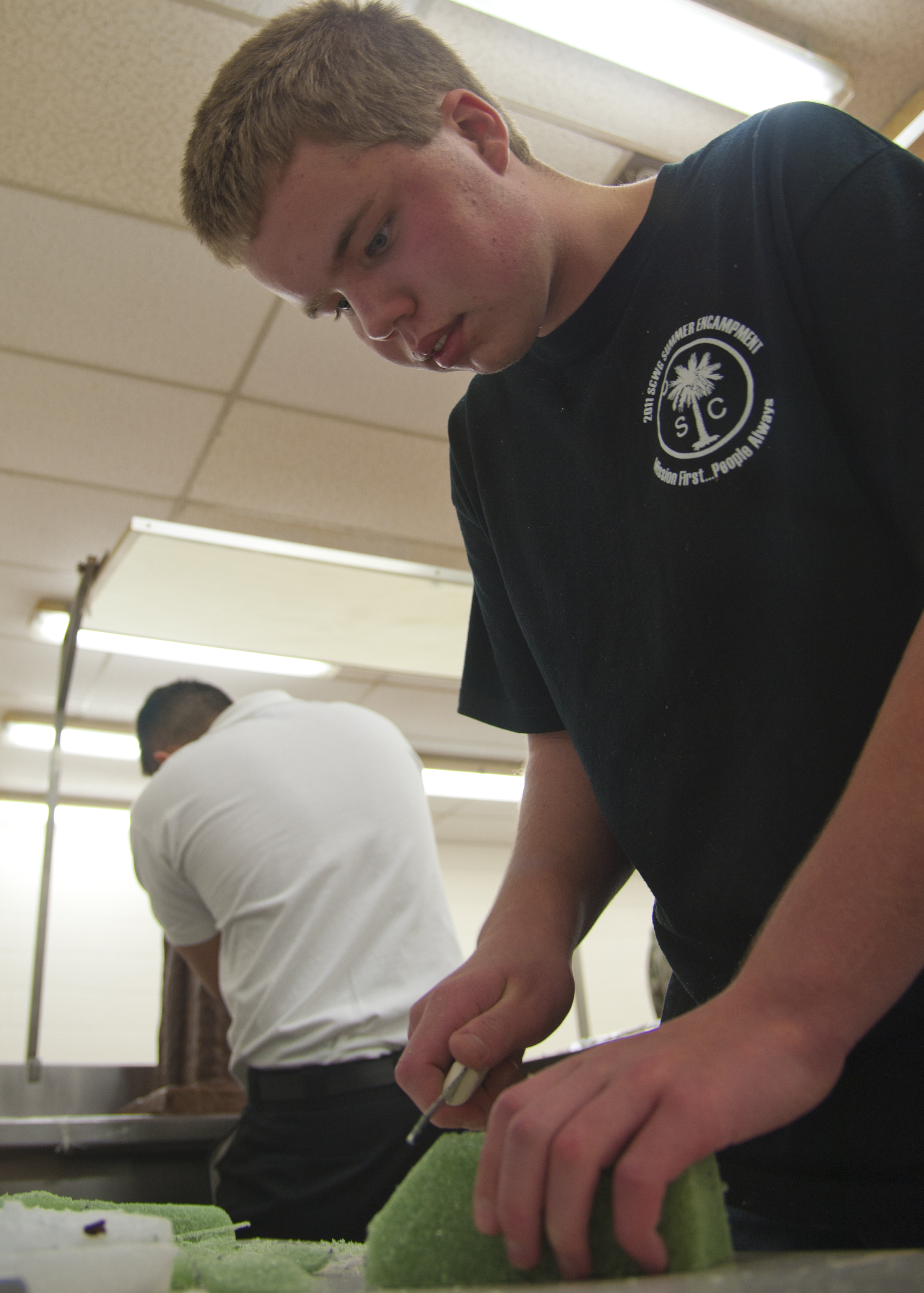 JBLE chefs team up, train with junior kitchen wizard > Joint Base ...