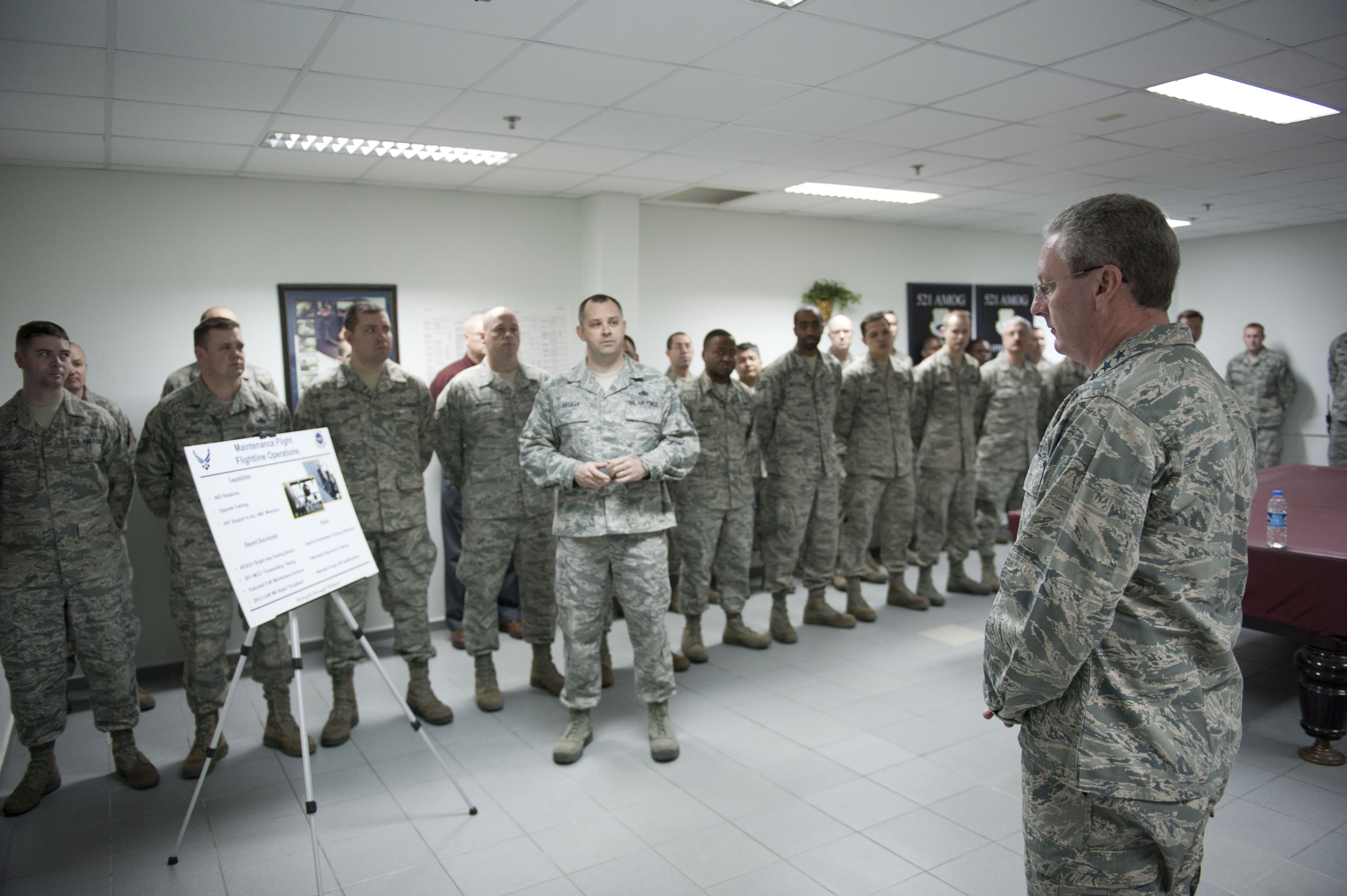 18th AF commander visits Incirlik > Incirlik Air Base > Article Display