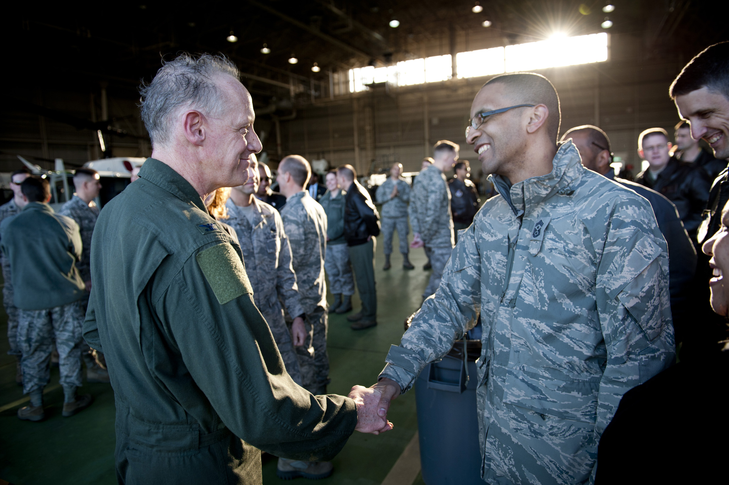 Wing commander makes final flights