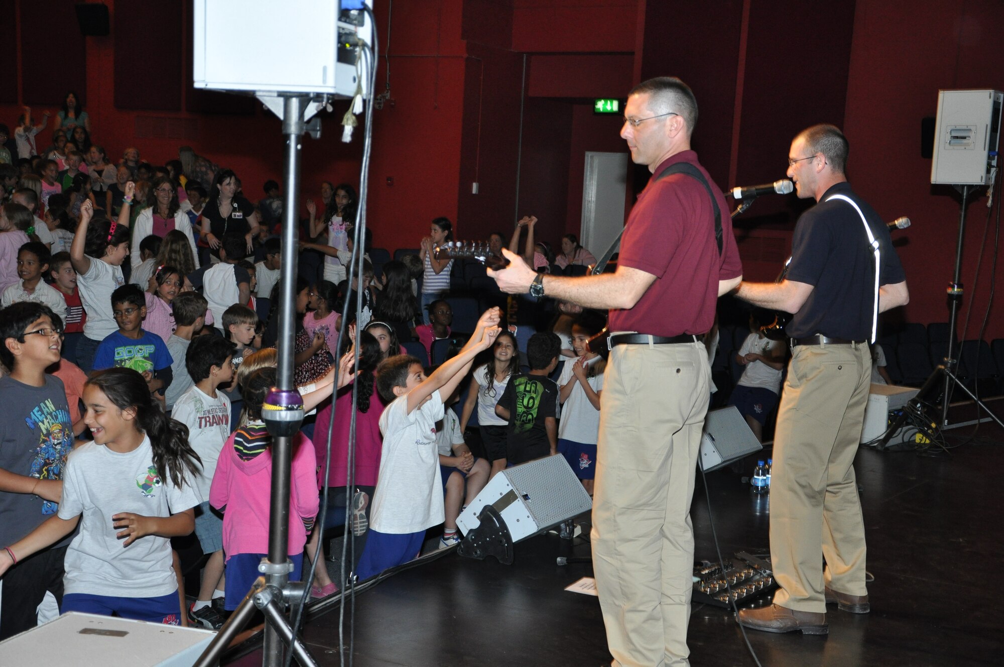Night Wing performs for students at local school > U.S. Air Forces ...