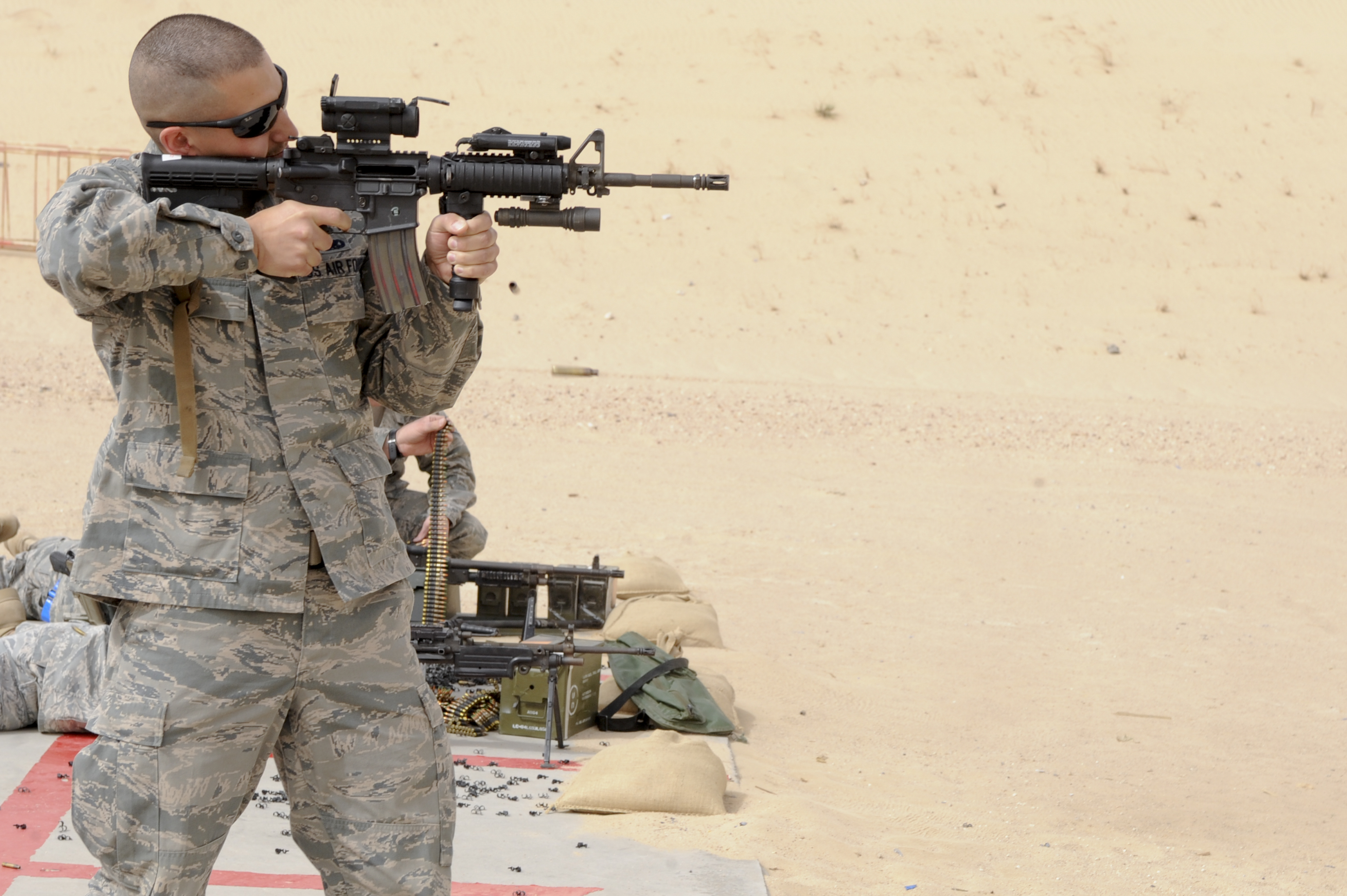 KAFB Airman teams up with 332nd ESFS for weapons familiarization ...