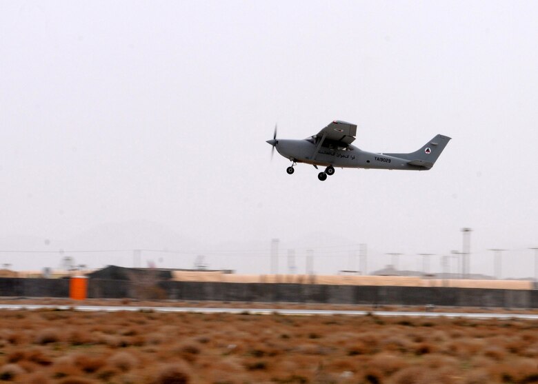 AAF achieves first fixed-wing UPT flights in 30 years > U.S. Air Force ...