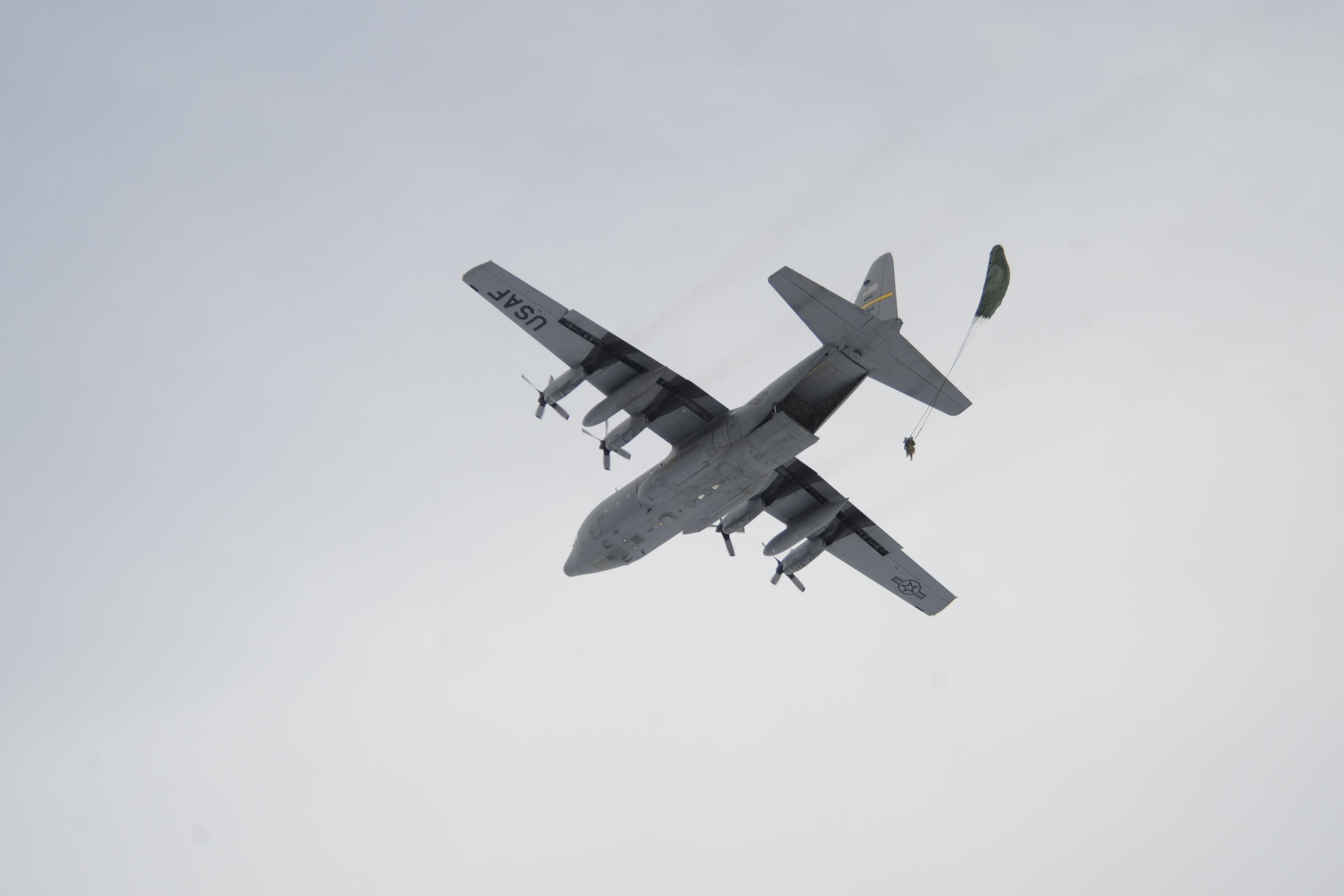 Air Drop over drop zone Malmute