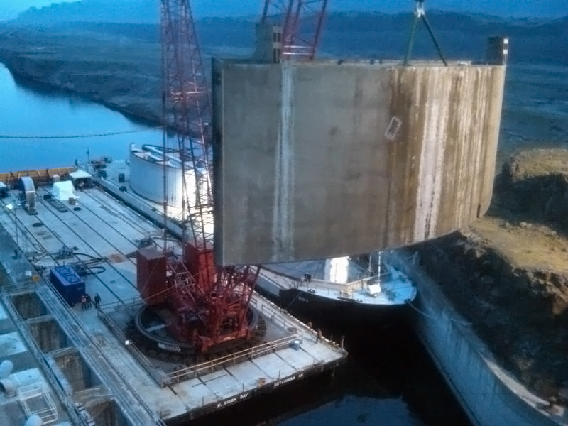 Work continues at John Day Lock and Dam.