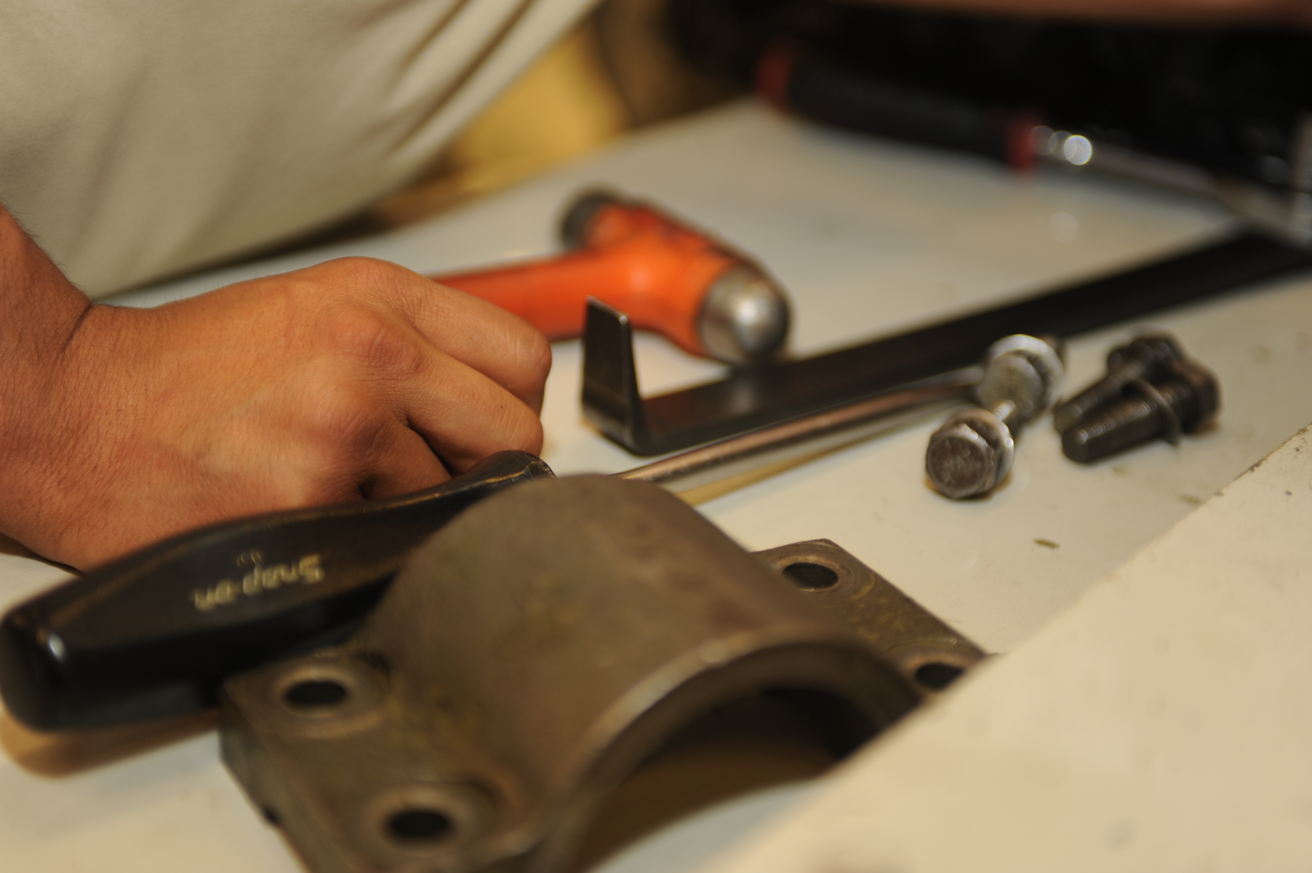 Maintenance 40mm at a time > Cannon Air Force Base > News