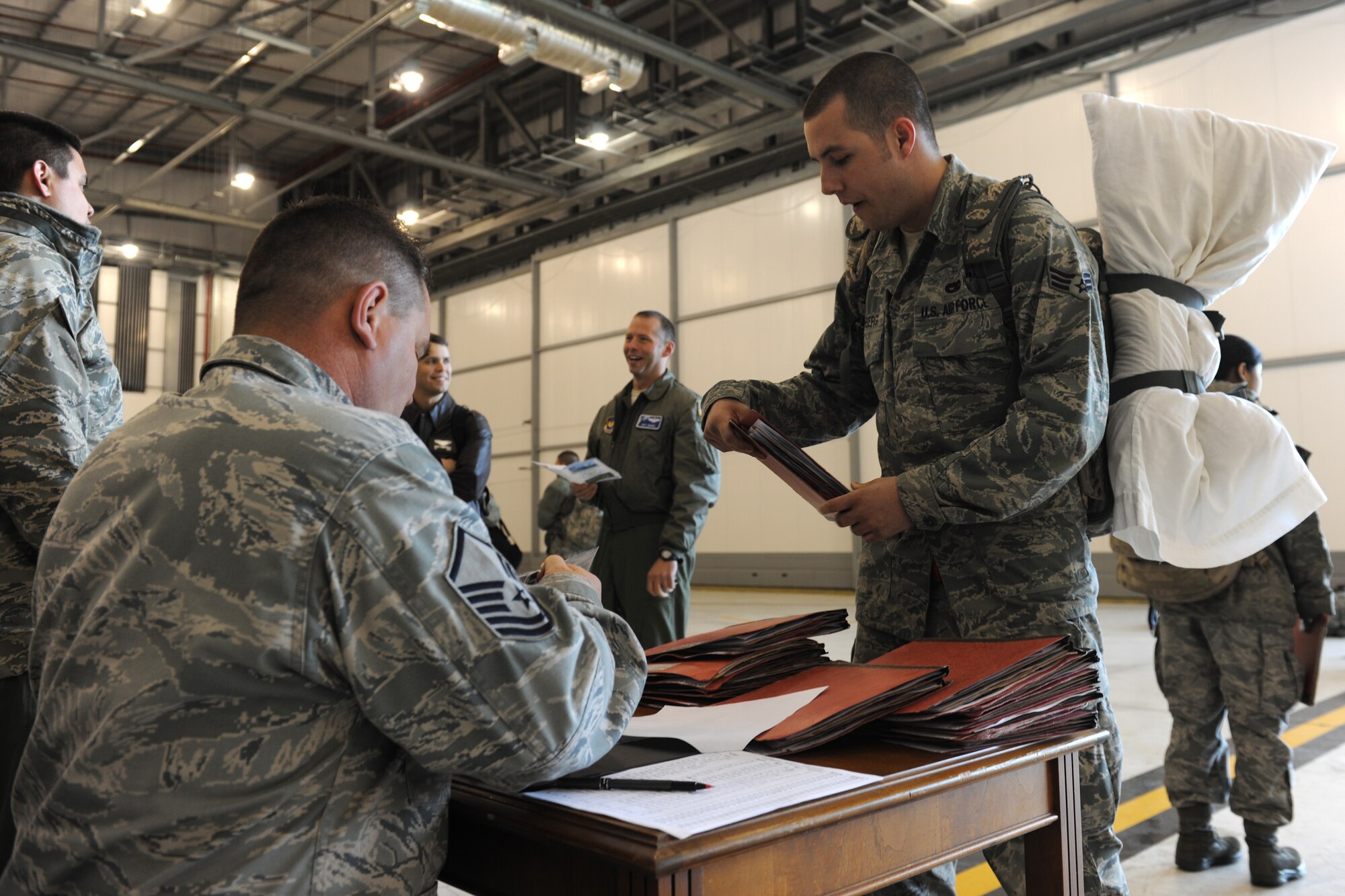 Ready 24/7 - Fairford is open for business > U.S. Air Forces in Europe ...