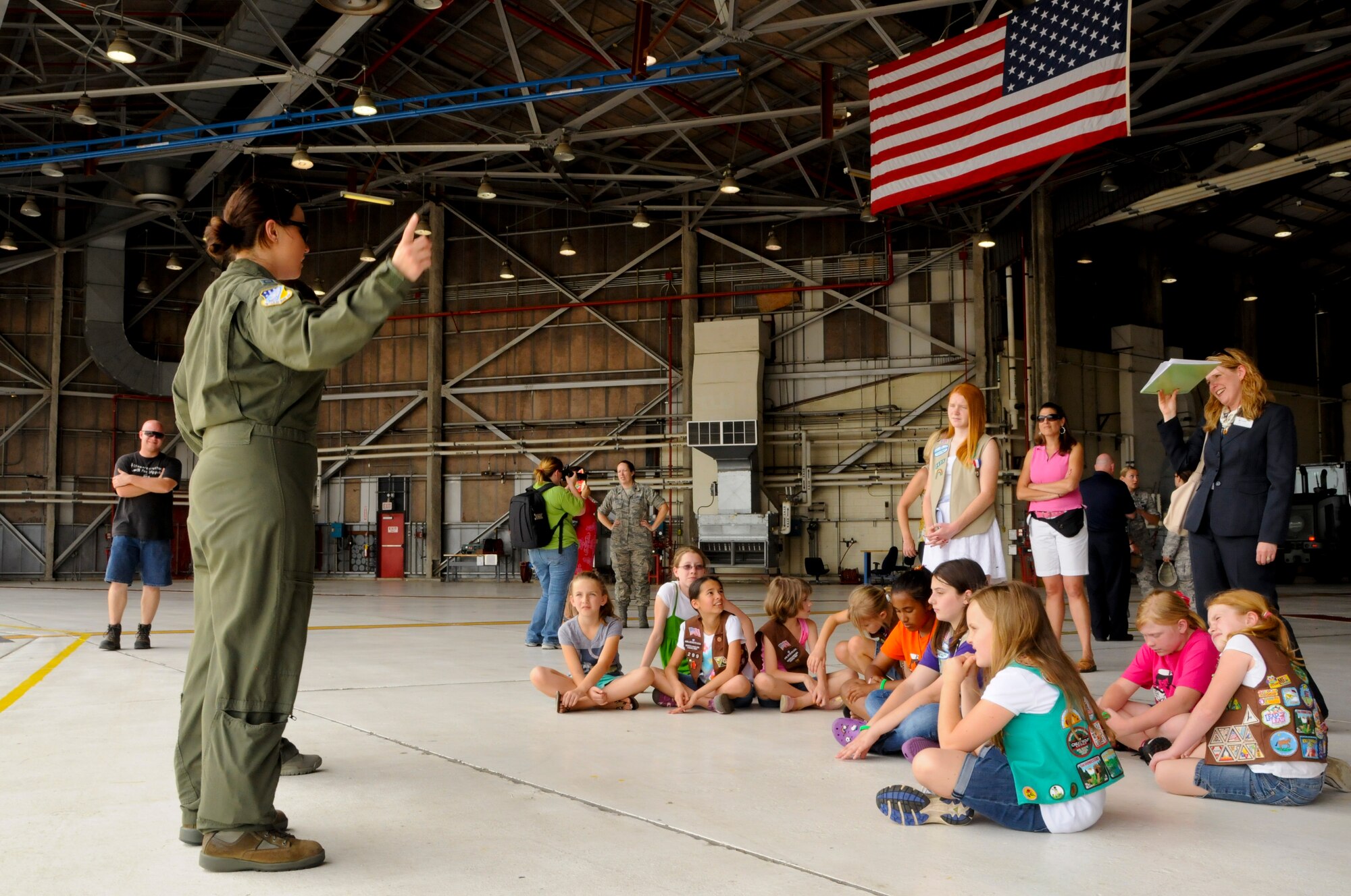 Local Girl Scouts share cookies with 916th Air Refueling Wing > 916th ...