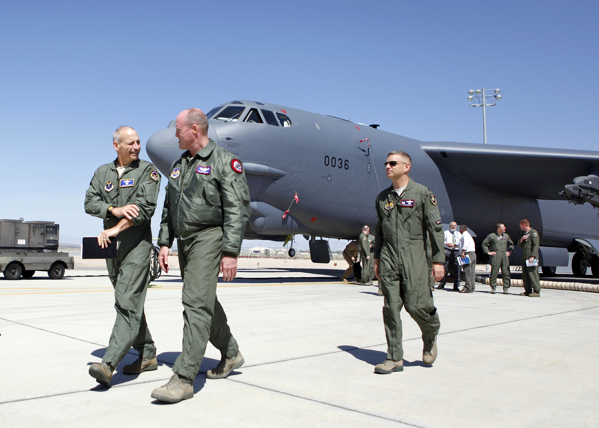 Lt Gen Kowalski visits Edwards, 419th FLTS > Edwards Air Force Base > News