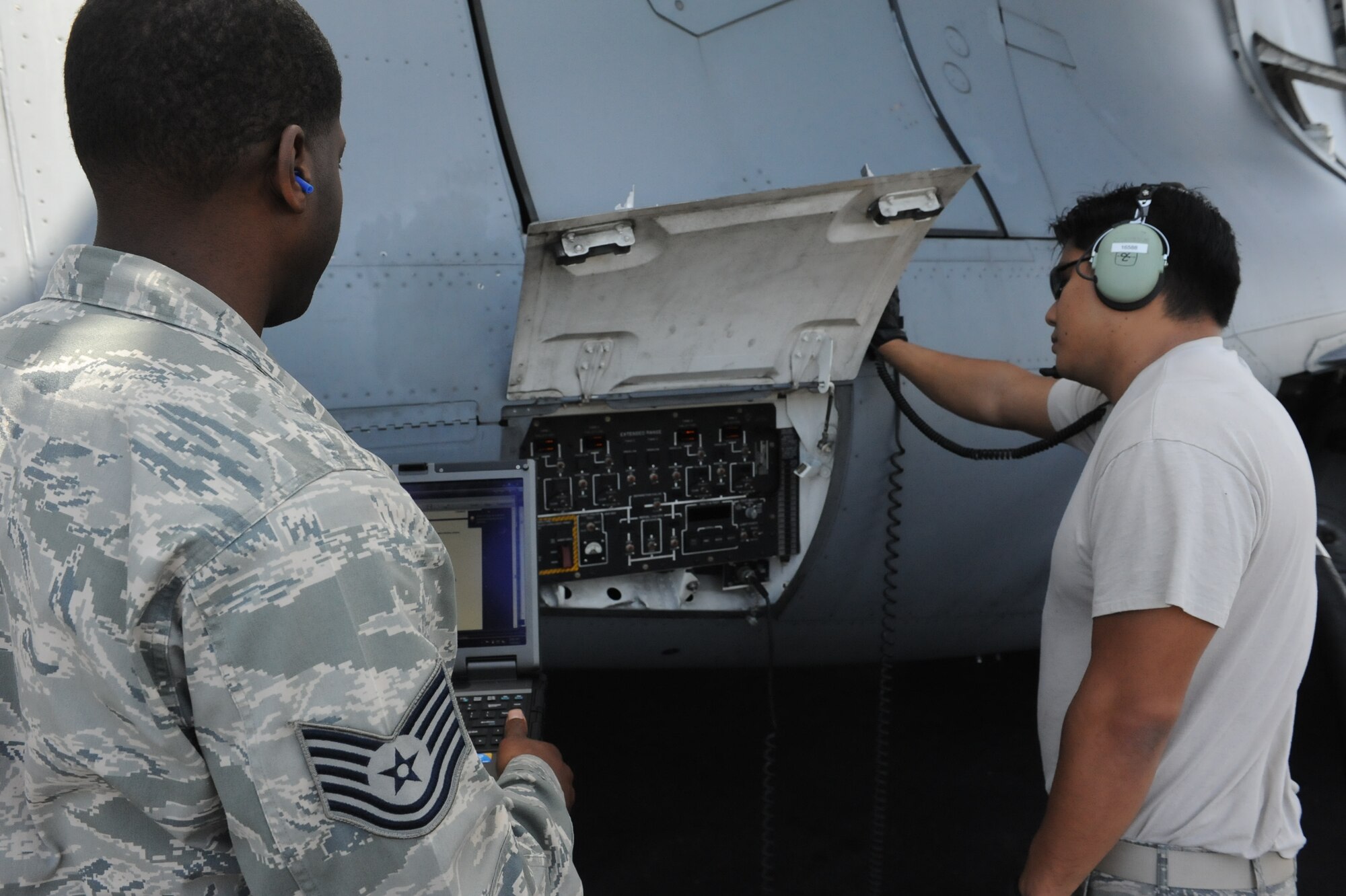 Total Force Redefined at Hickam > 15th Wing > Article Display