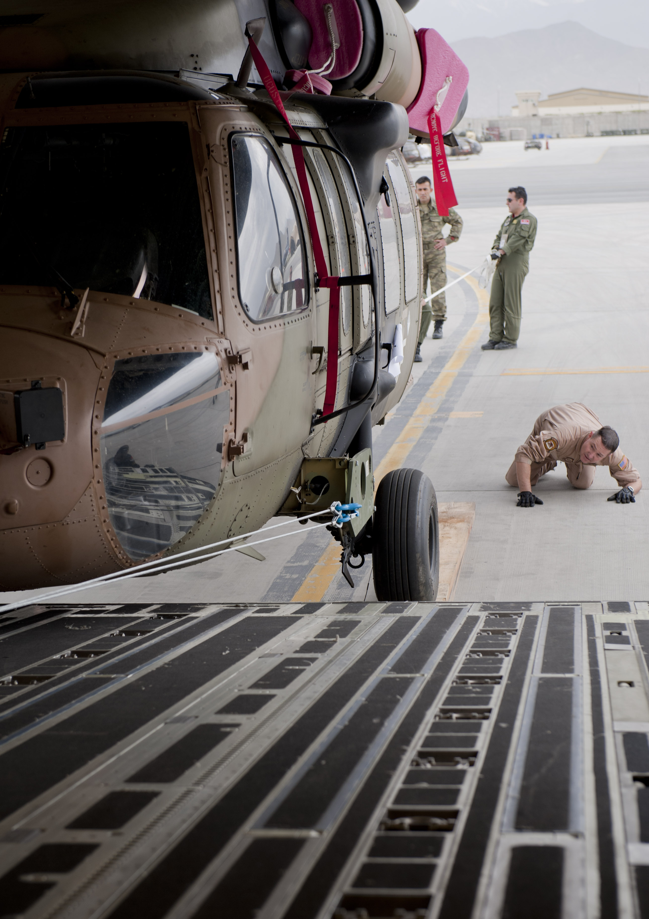 Helicopter delivery mission displays Turkish, American partnership > U ...