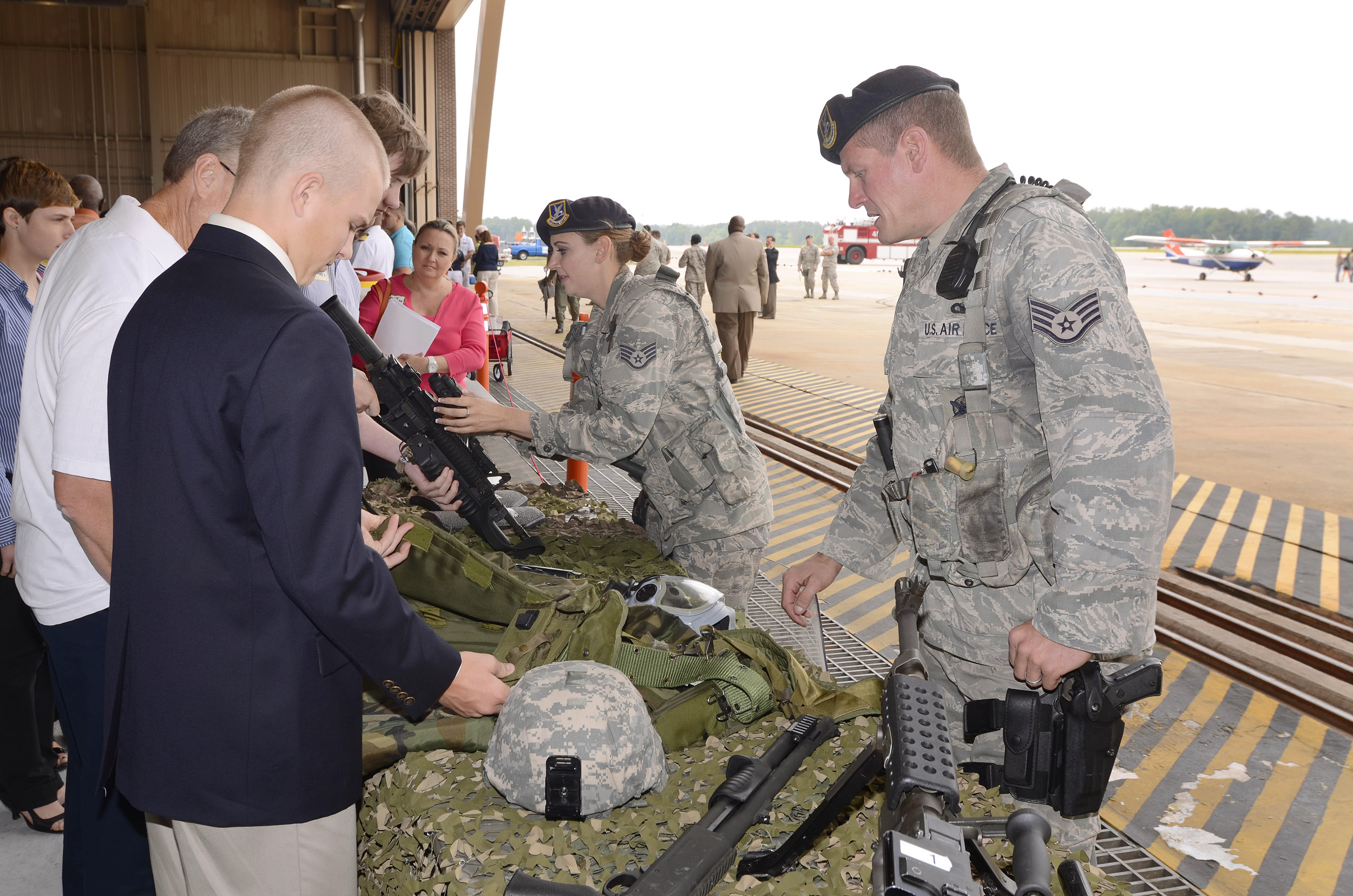 Dobbins hosts largest Academy Day > Air Force Reserve Command > News ...