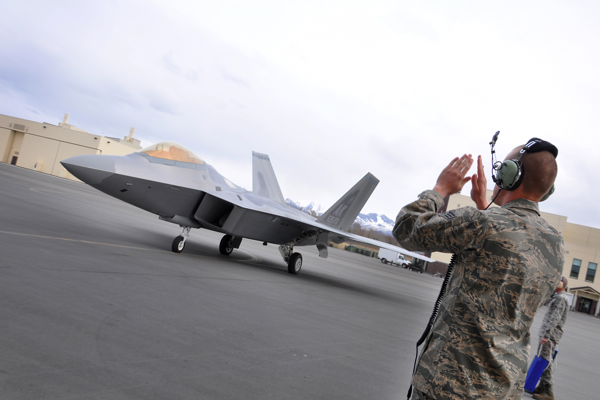 Bulldogs accept delivery of last Raptor