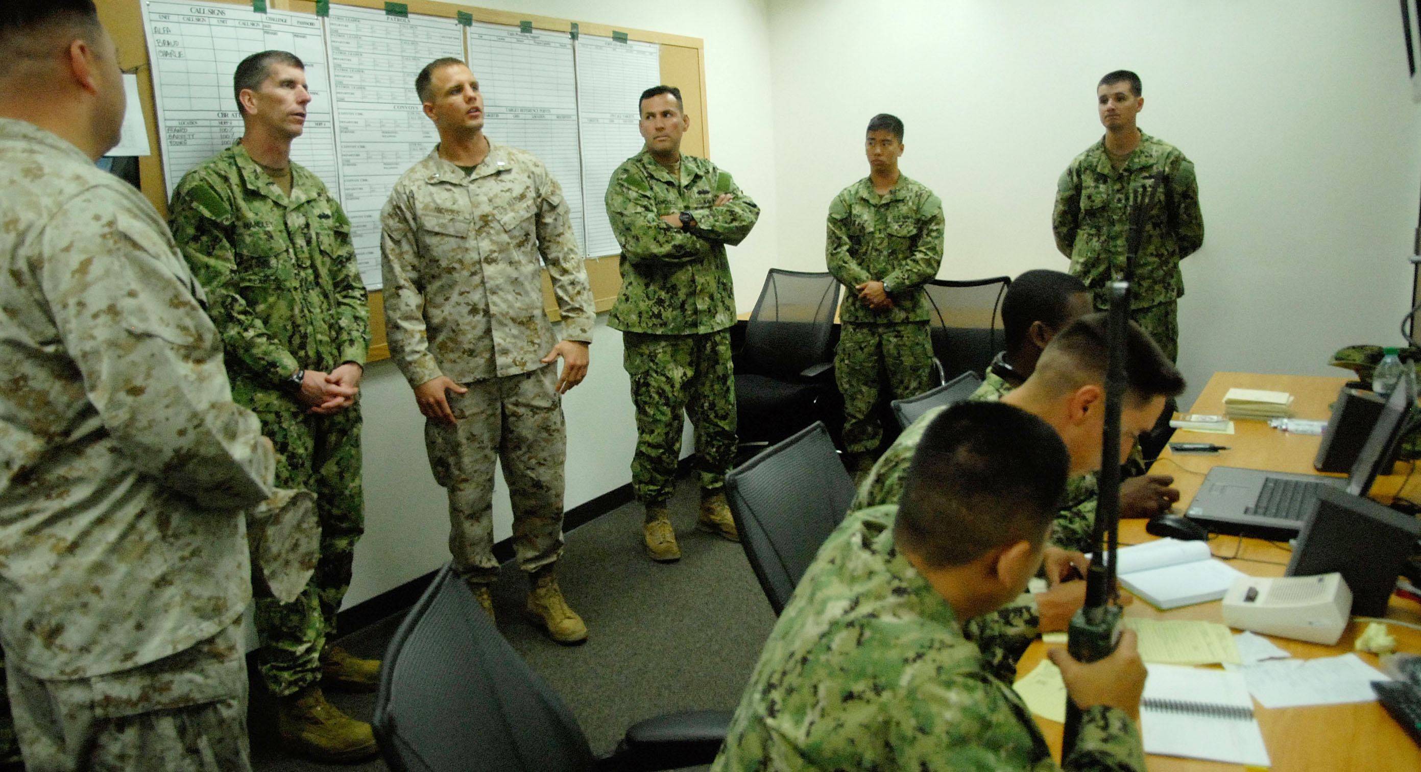 NMCB 5 ?Bees Engage in Virtual Battle Simulation > Seabee Magazine > News