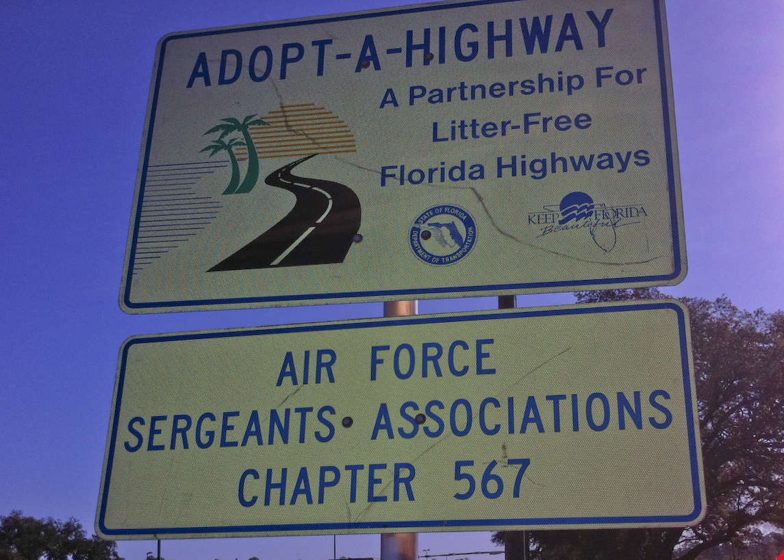 ‘Litter Crew Ahead’: Airmen and AFSA keep community clean