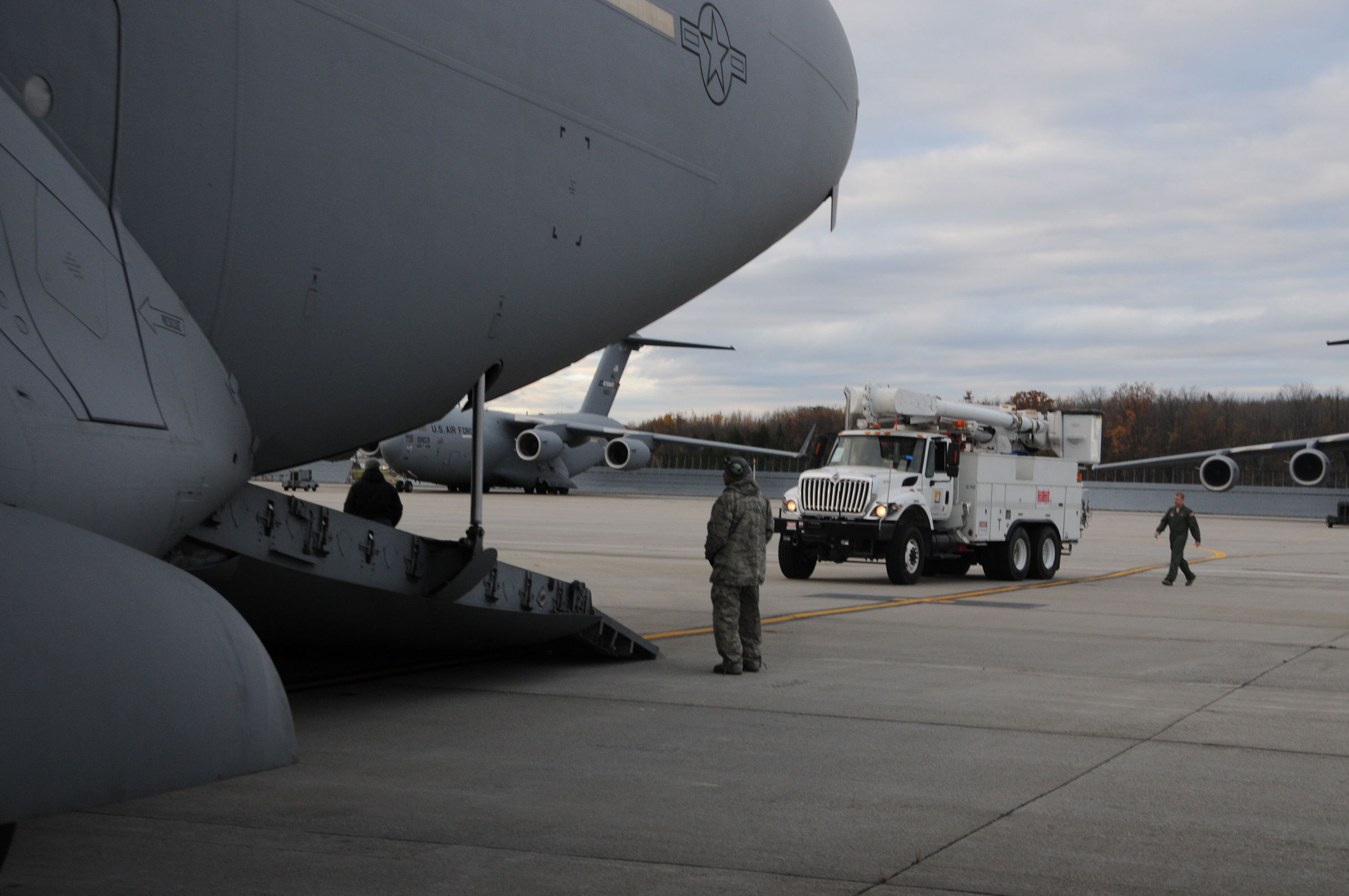 445th Airlift Wing supports Hurricane Sandy relief efforts > Air Force ...