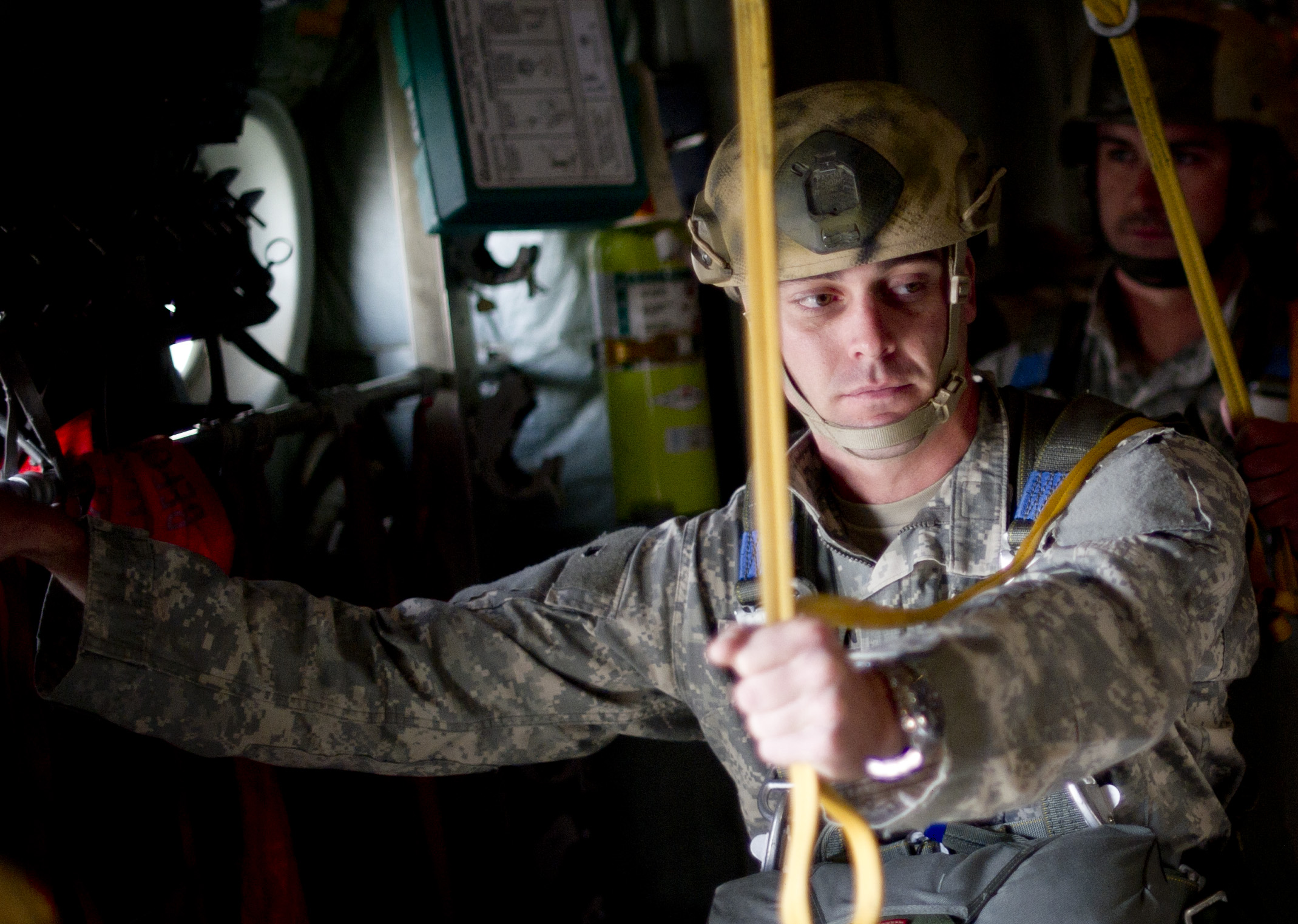 374th AMXS/OG supports paratrooper training > Yokota Air Base > Article ...