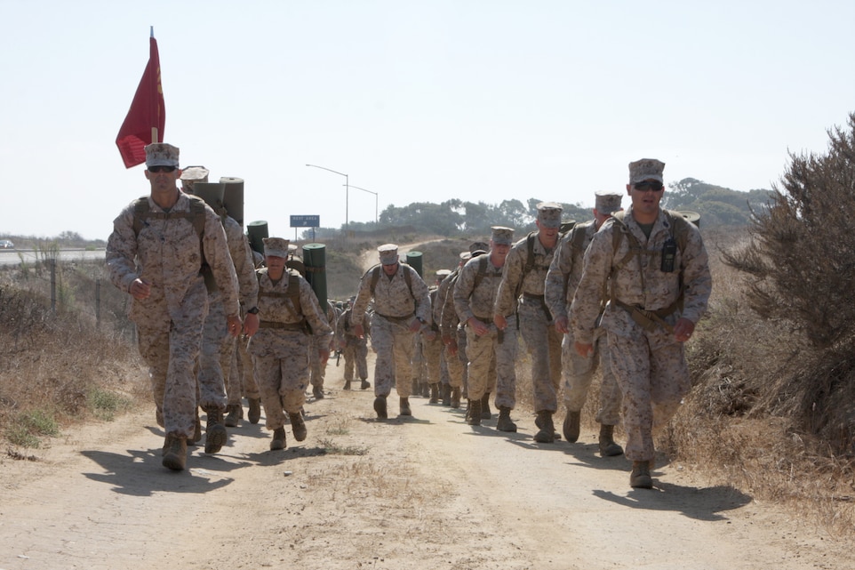 HMH-462 builds a brotherhood with Warriors Night > 3rd Marine Aircraft ...