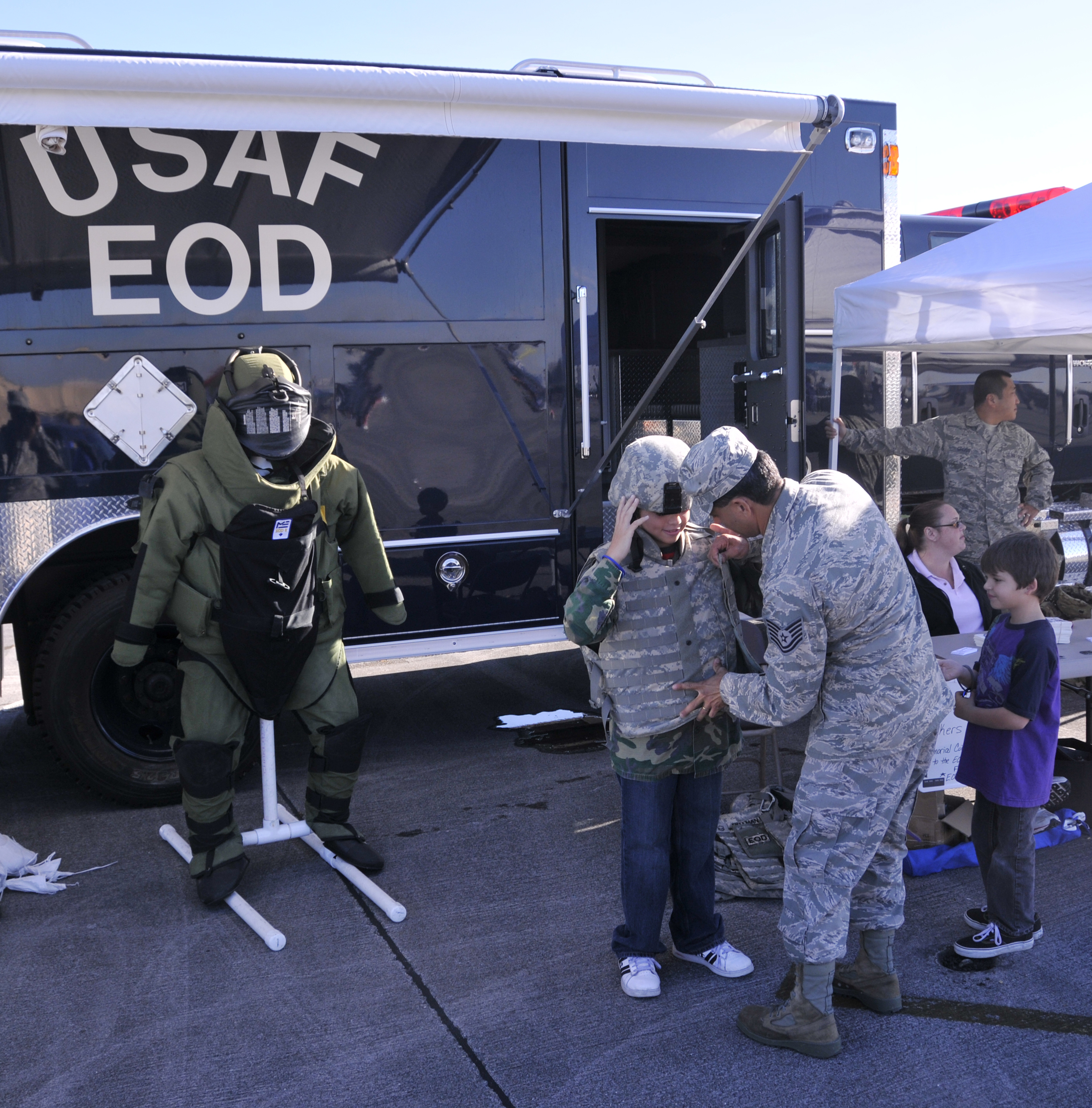 A look back at Wings Over Homestead 2012 > Homestead Air Reserve Base ...