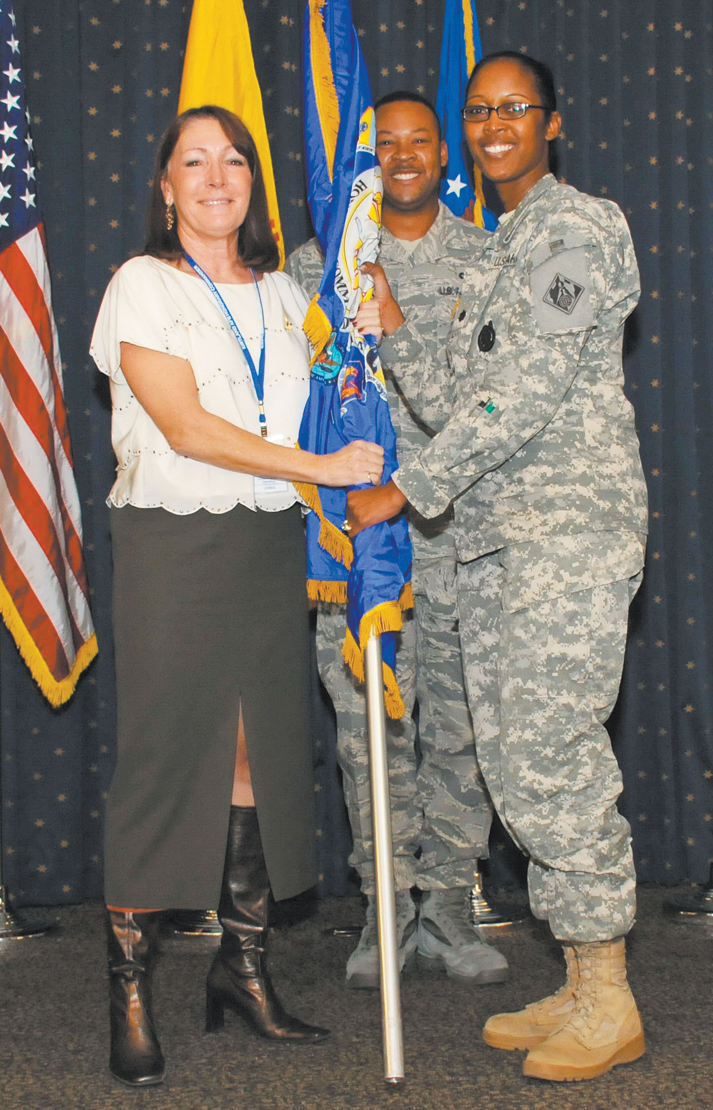Honorary commanders inducted > Kirtland Air Force Base > News