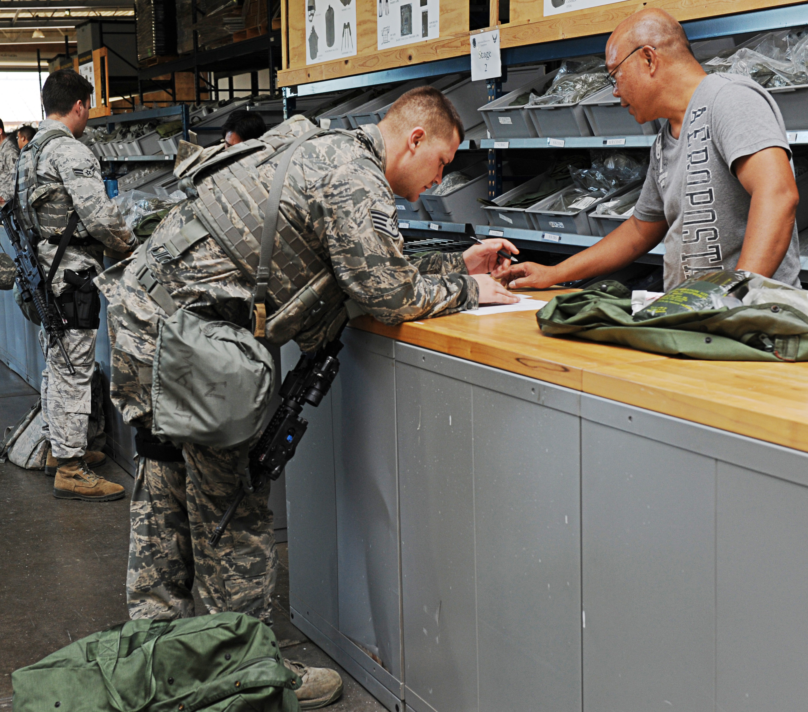 154th and 15th Wing Airmen 'Walk the Line' > 15th Wing > Article Display