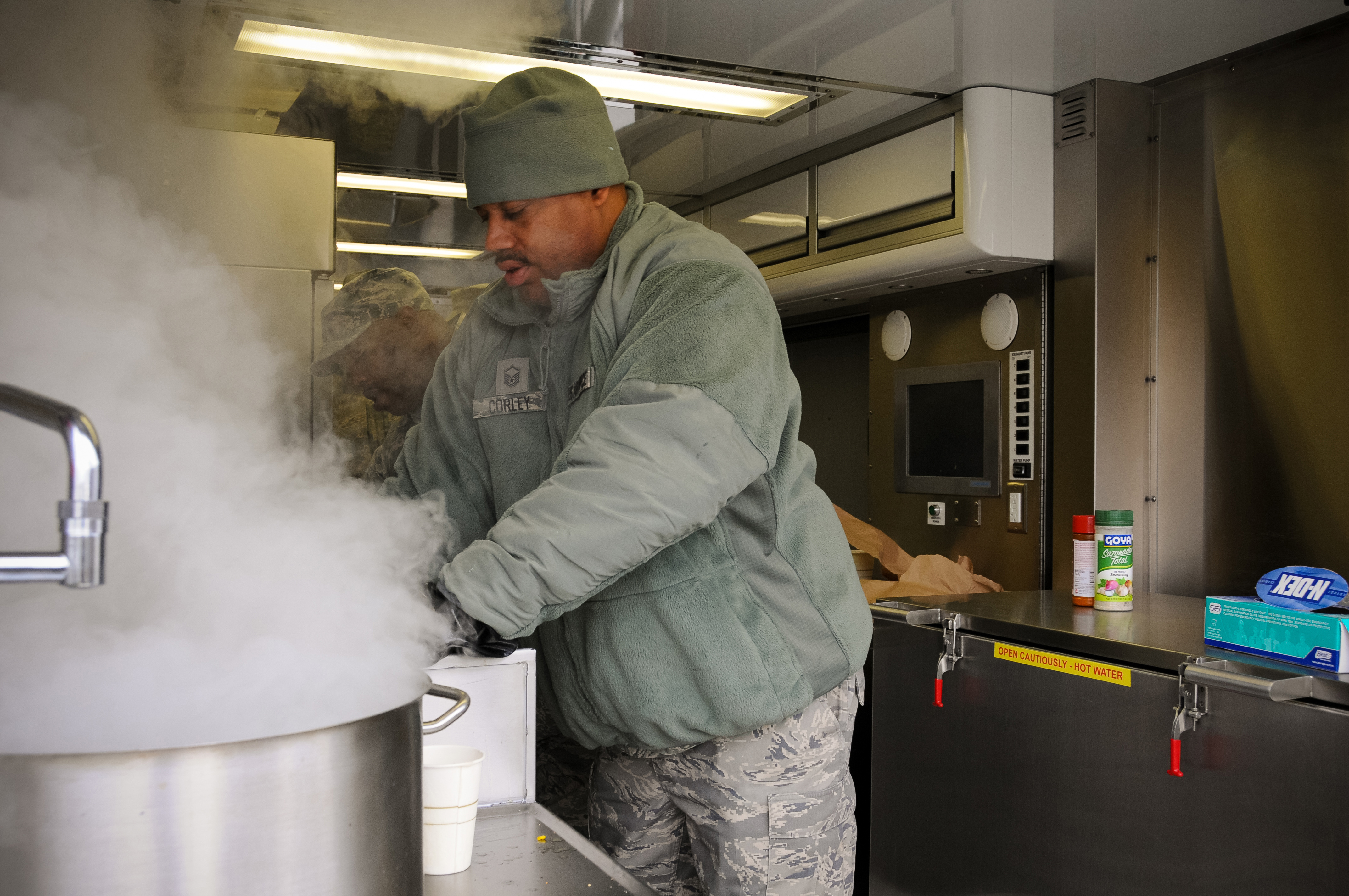 113th Force Support Squadron demonstrates new Disaster Relief Mobile ...