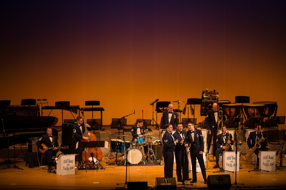 Band ramps up engagement as command position returns to Japan > United ...