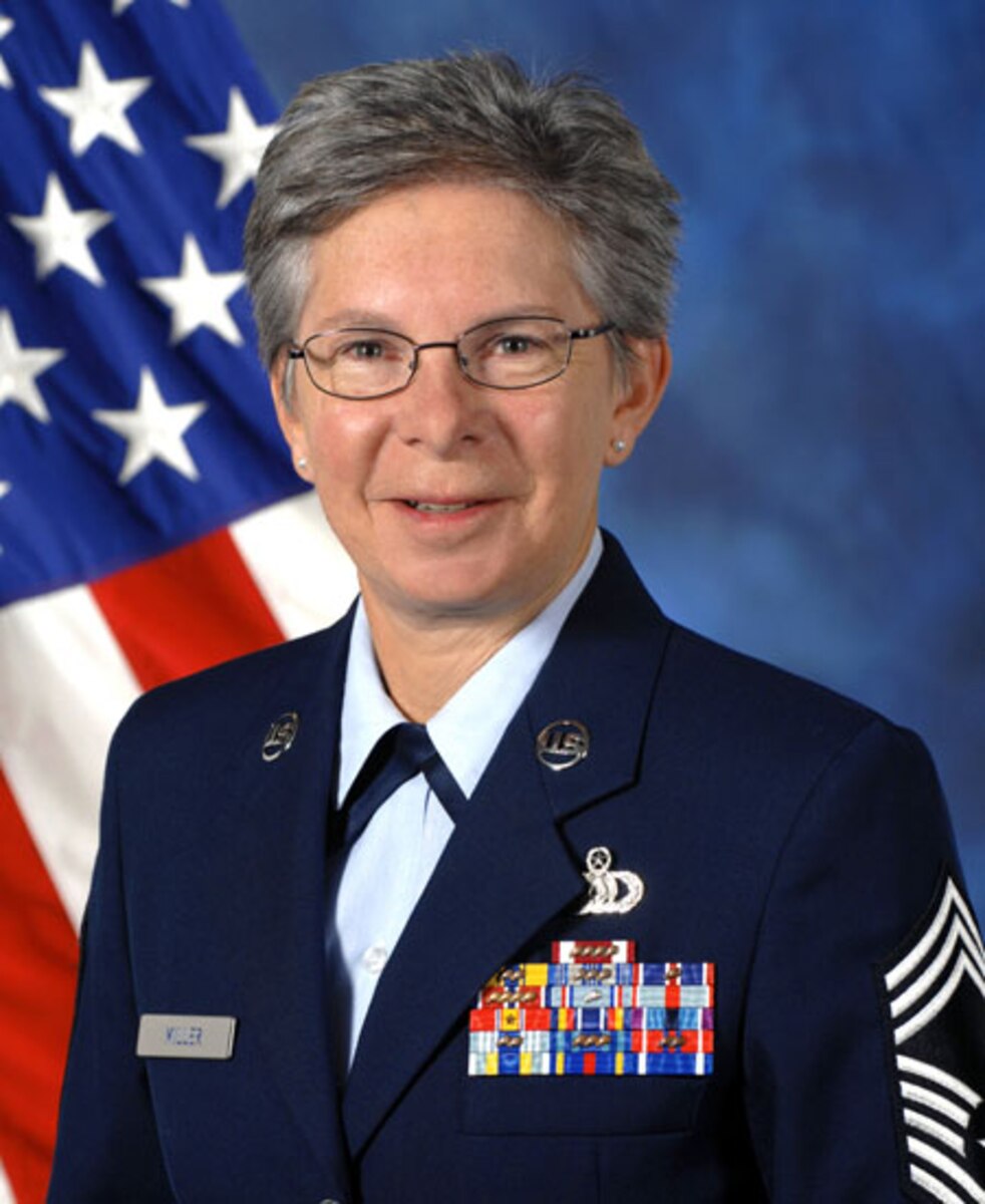 Chief’s final curtain call > Seymour Johnson Air Force Base > Article ...