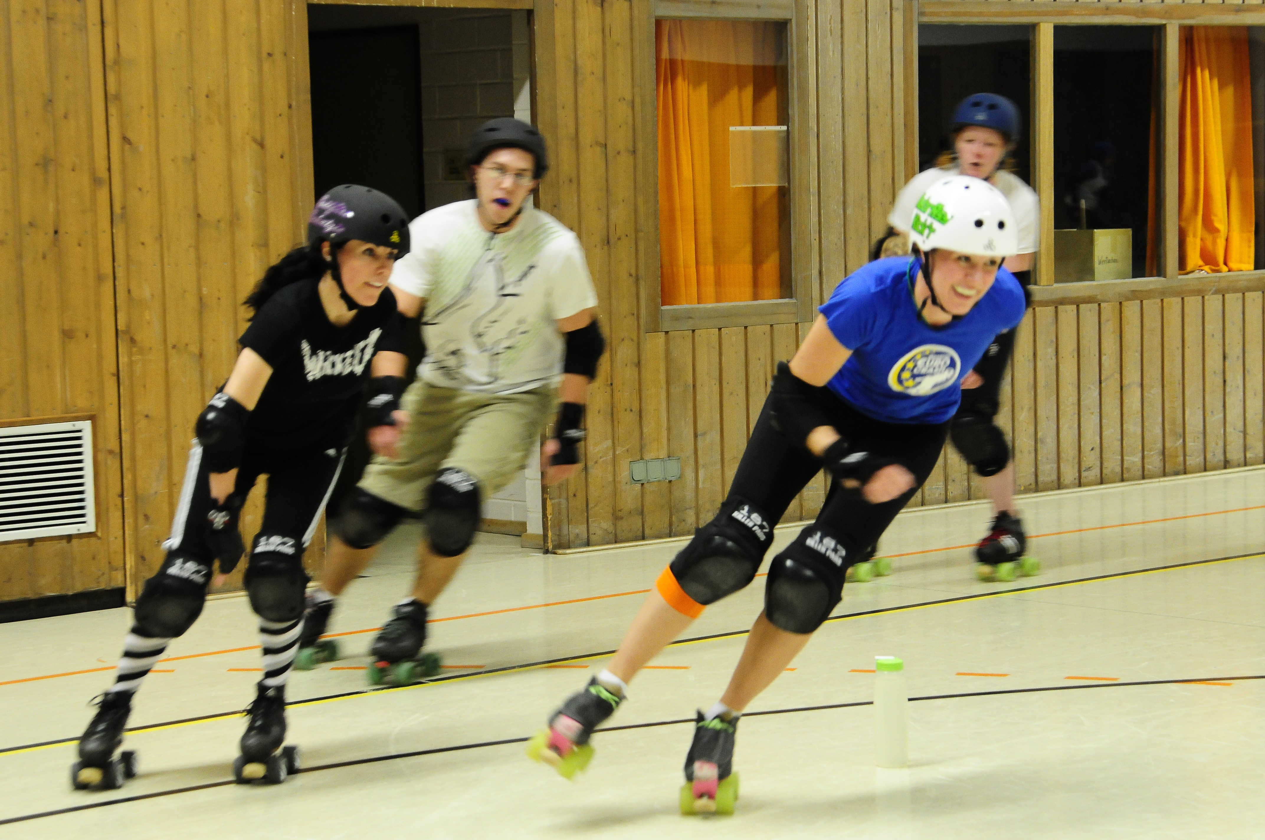 Roller Girls of the Apocalypse: Skating with a vengeance > Ramstein Air ...