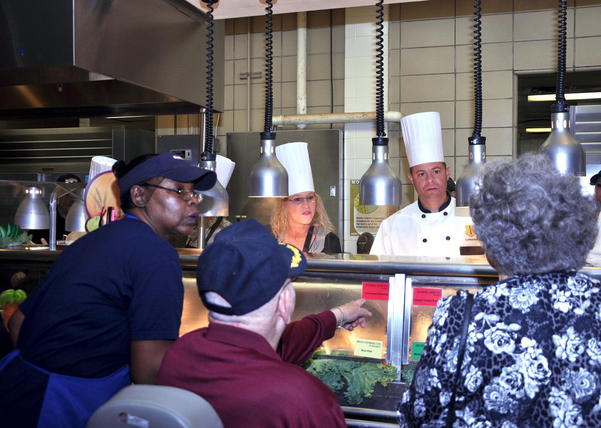Leadership serves Thanksgiving meal to junior service members ...