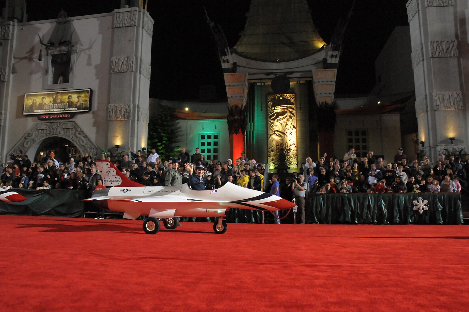 AF Participates in Hollywood Christmas Parade > Los Angeles Air Force ...