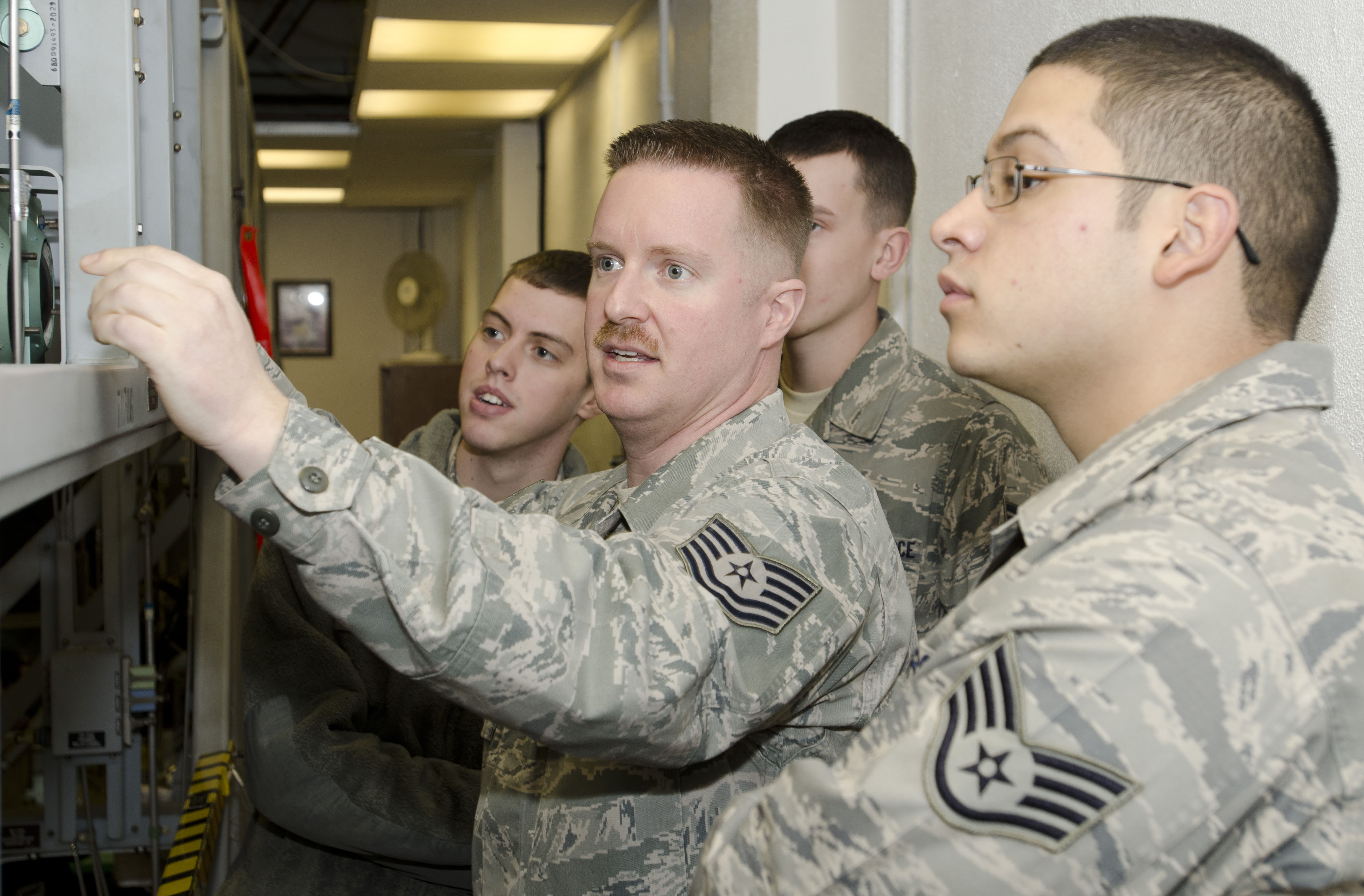 New trainer enhances Liberty Wing F-15 maintenance > Royal Air Force ...