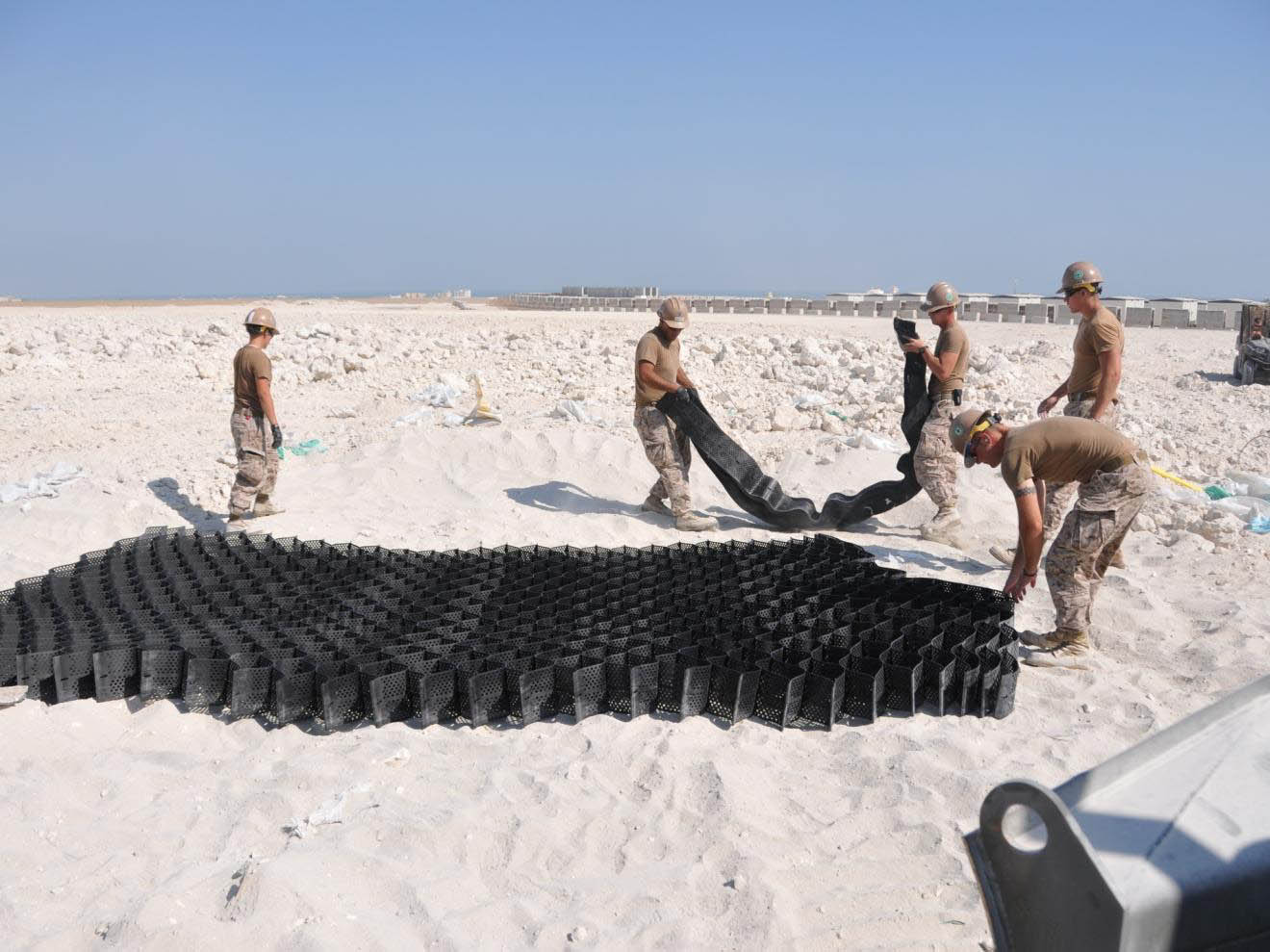 121112-N-ZZ999-008 BAHRAIN (Nov. 12, 2012) U.S. Sailors assigned to ...