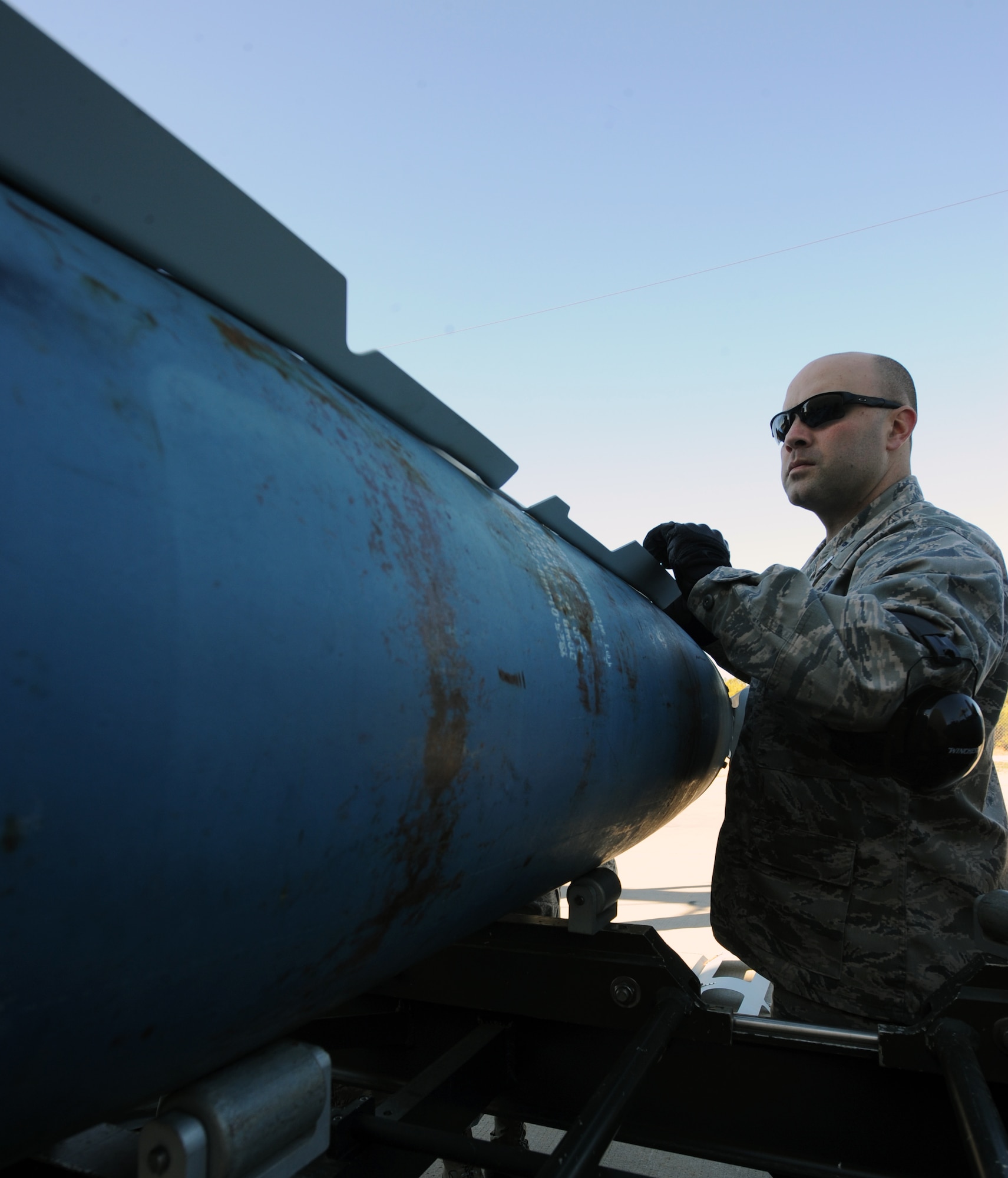 Bomb building 101 > Dyess Air Force Base > Article Display