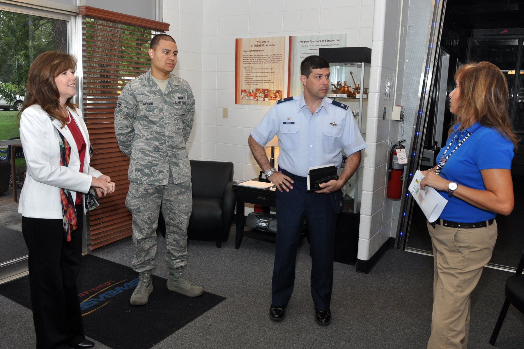 2 BW commander tours STARBASE > 307th Bomb Wing > Article Display