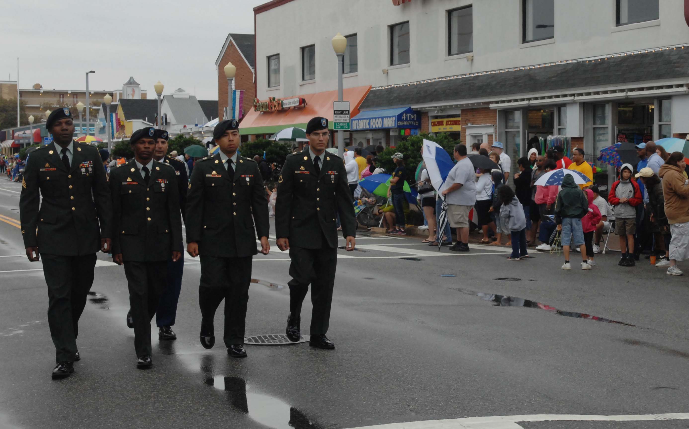 JBLE steps up for Virginia Beach Neptune Festival Parade > Joint Base ...