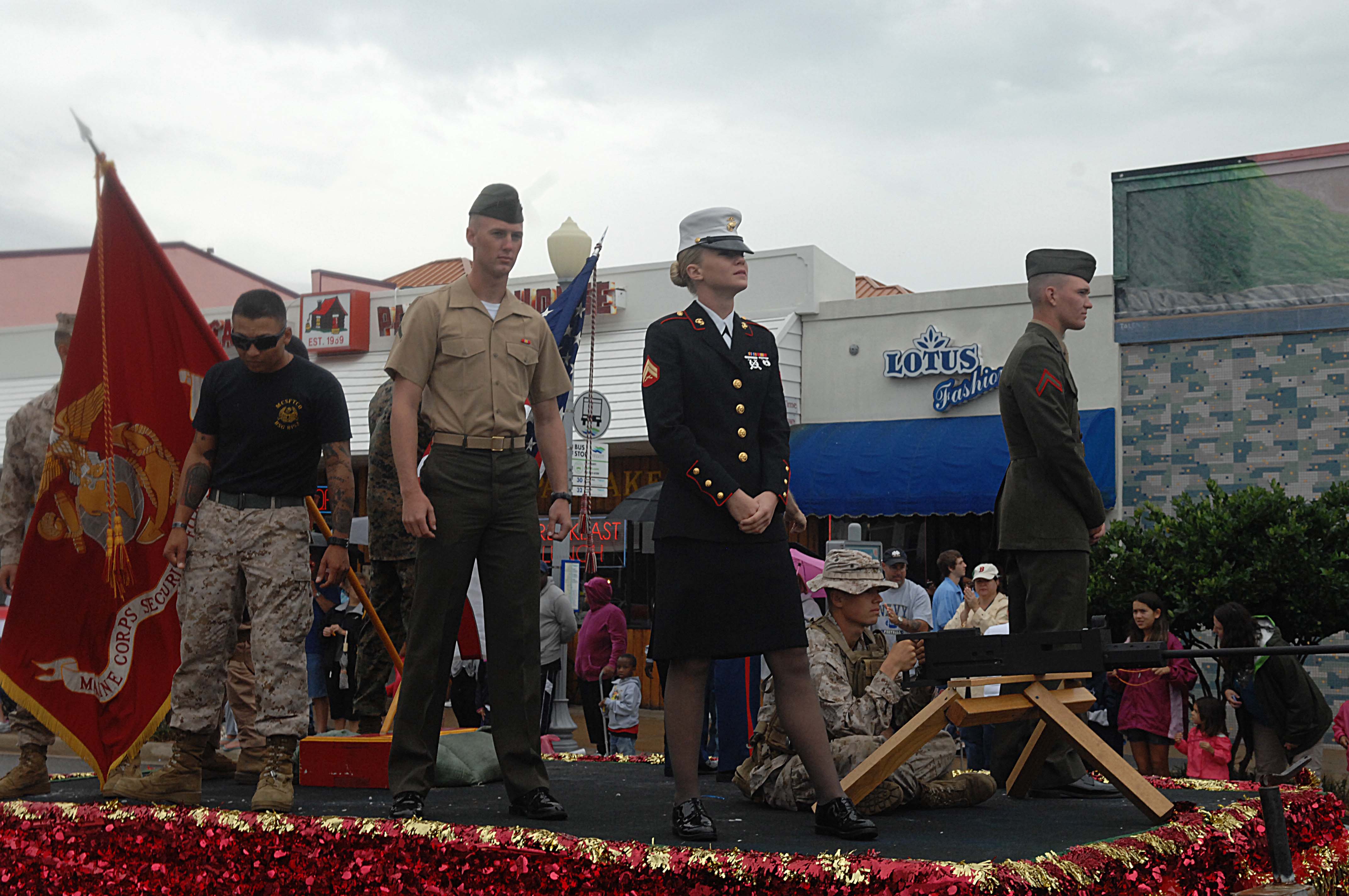 JBLE steps up for Virginia Beach Neptune Festival Parade > Joint Base ...