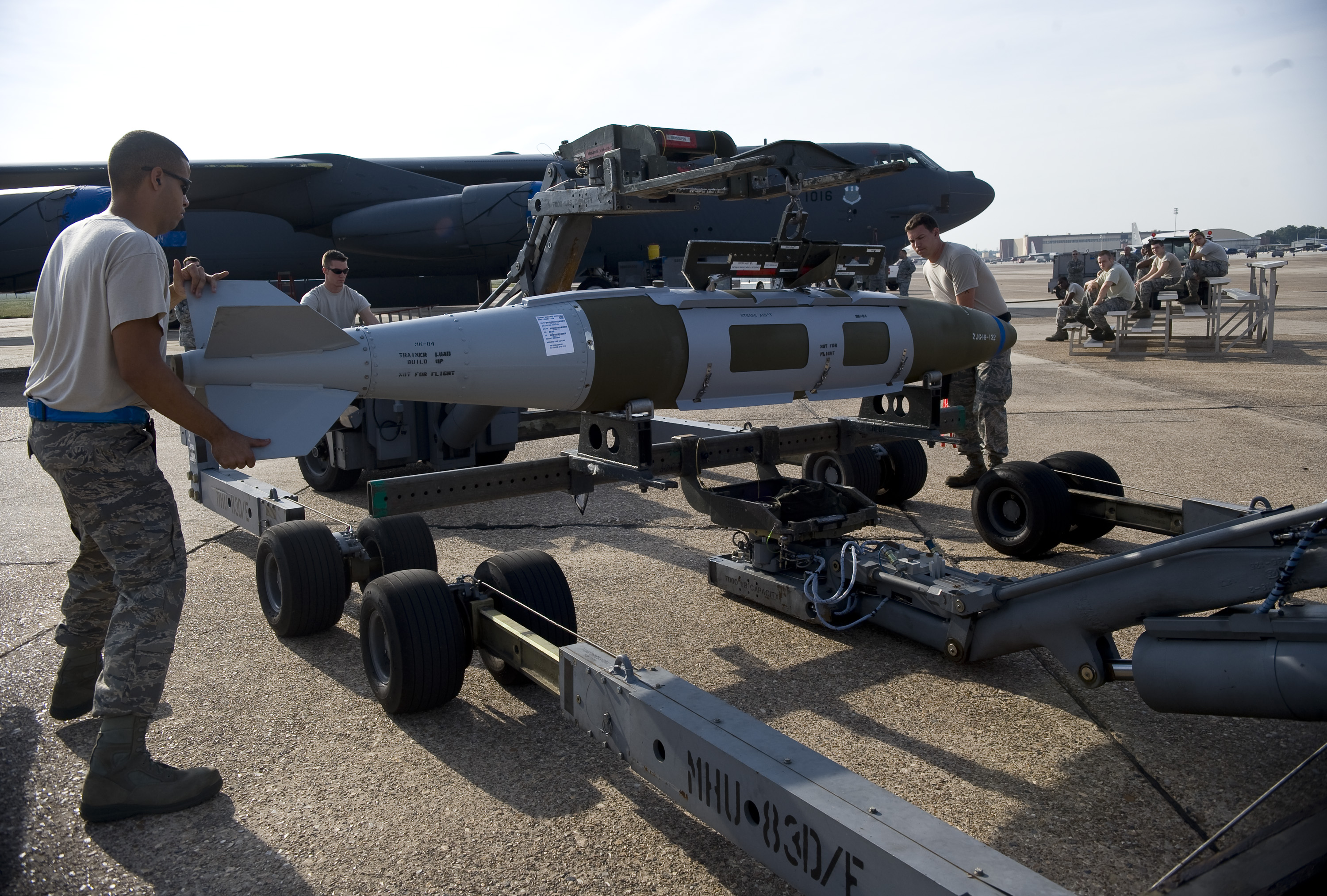 Head to head, bomb to bomb > Barksdale Air Force Base > News