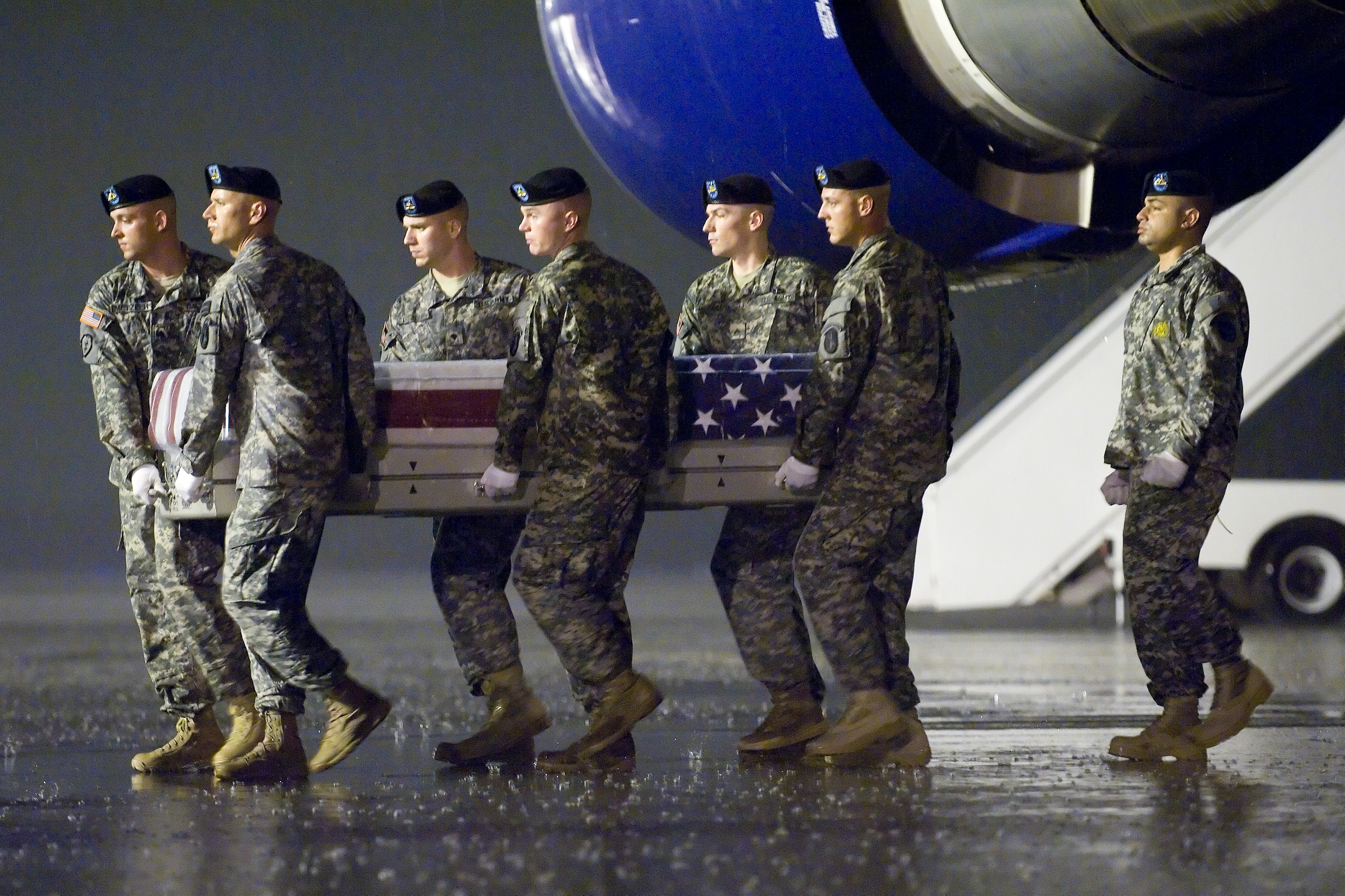 Army Sgt. Thomas J. Butler honored in dignified transfer Oct. 2 > Air ...