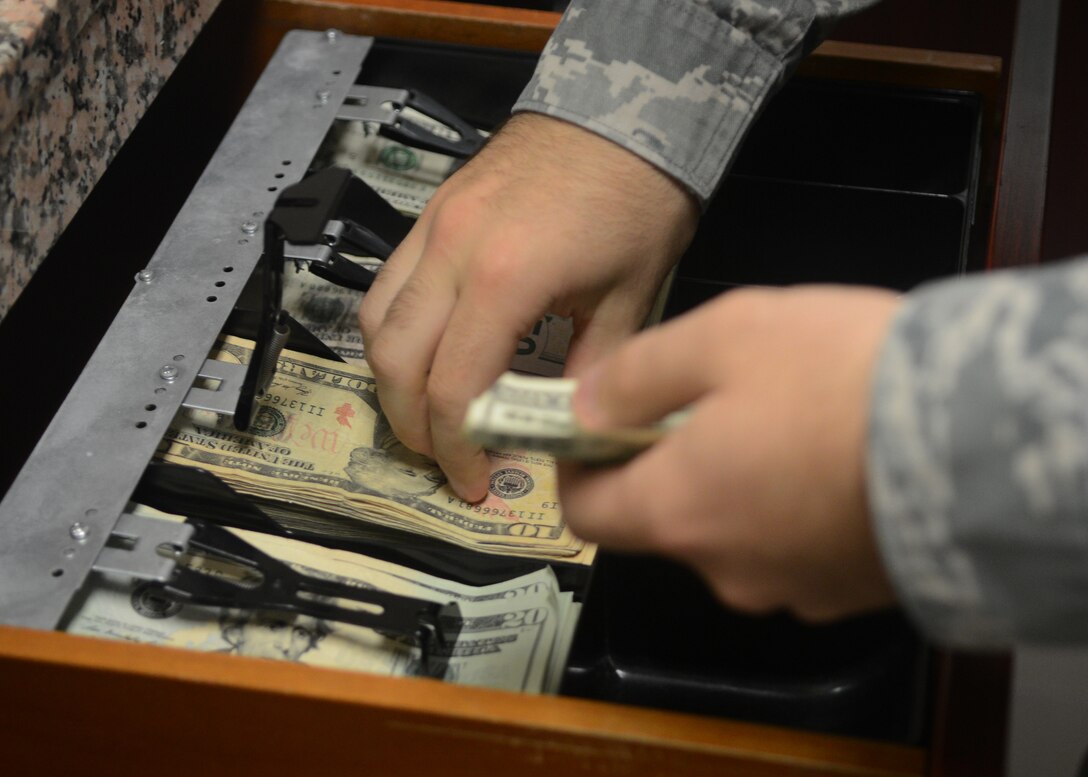 31st Comptroller Squadron