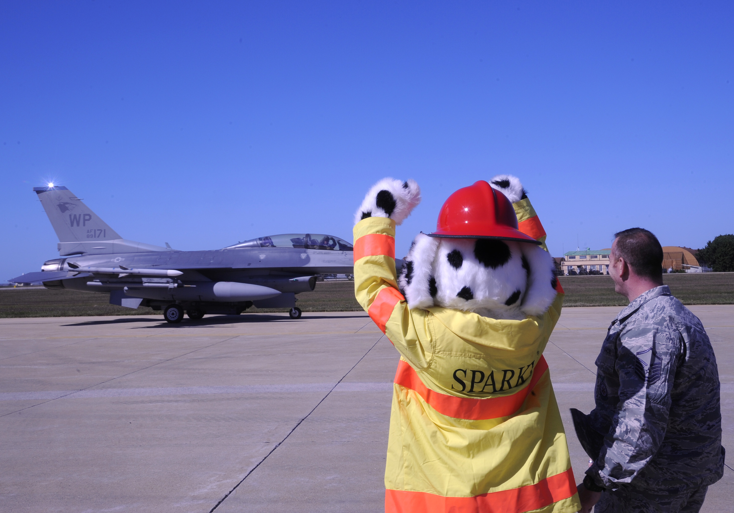 Firefighters demonstrate capabilities to Wolf Pack > Kunsan Air Base > News