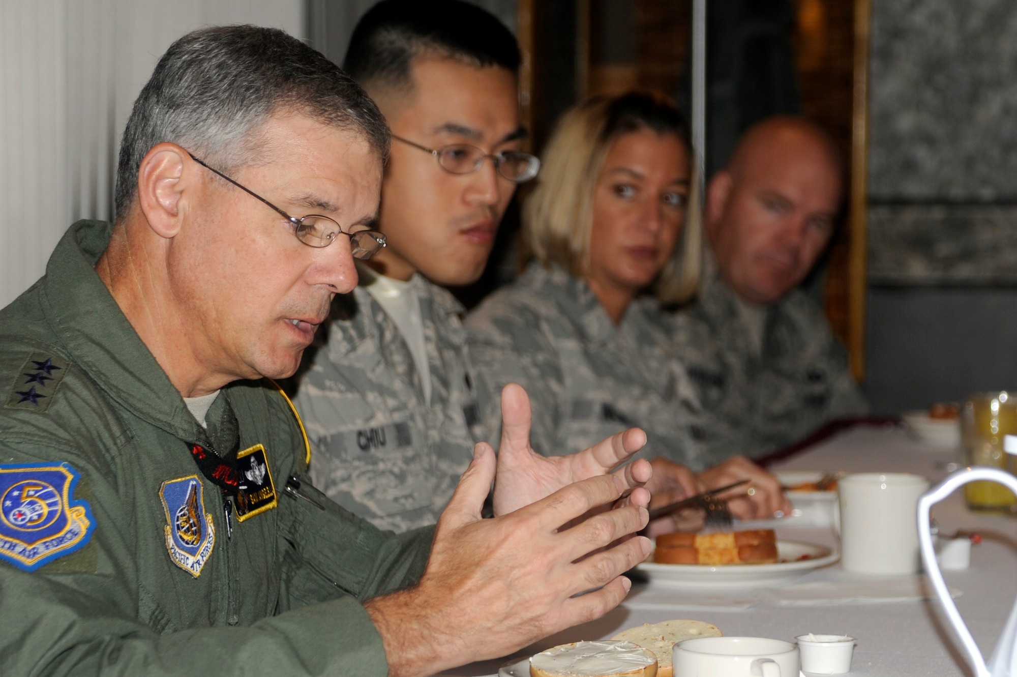 USFJ, 5 AF CC, spouse returns to Misawa > Misawa Air Base > Article Display