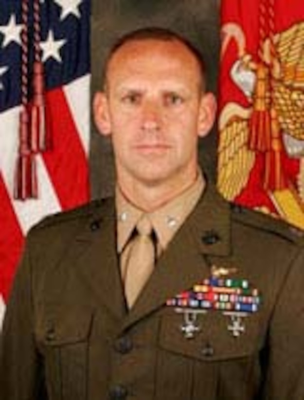 Lieutenant Colonel Cambell Commanding Officer Marine Medium Helicopter ...